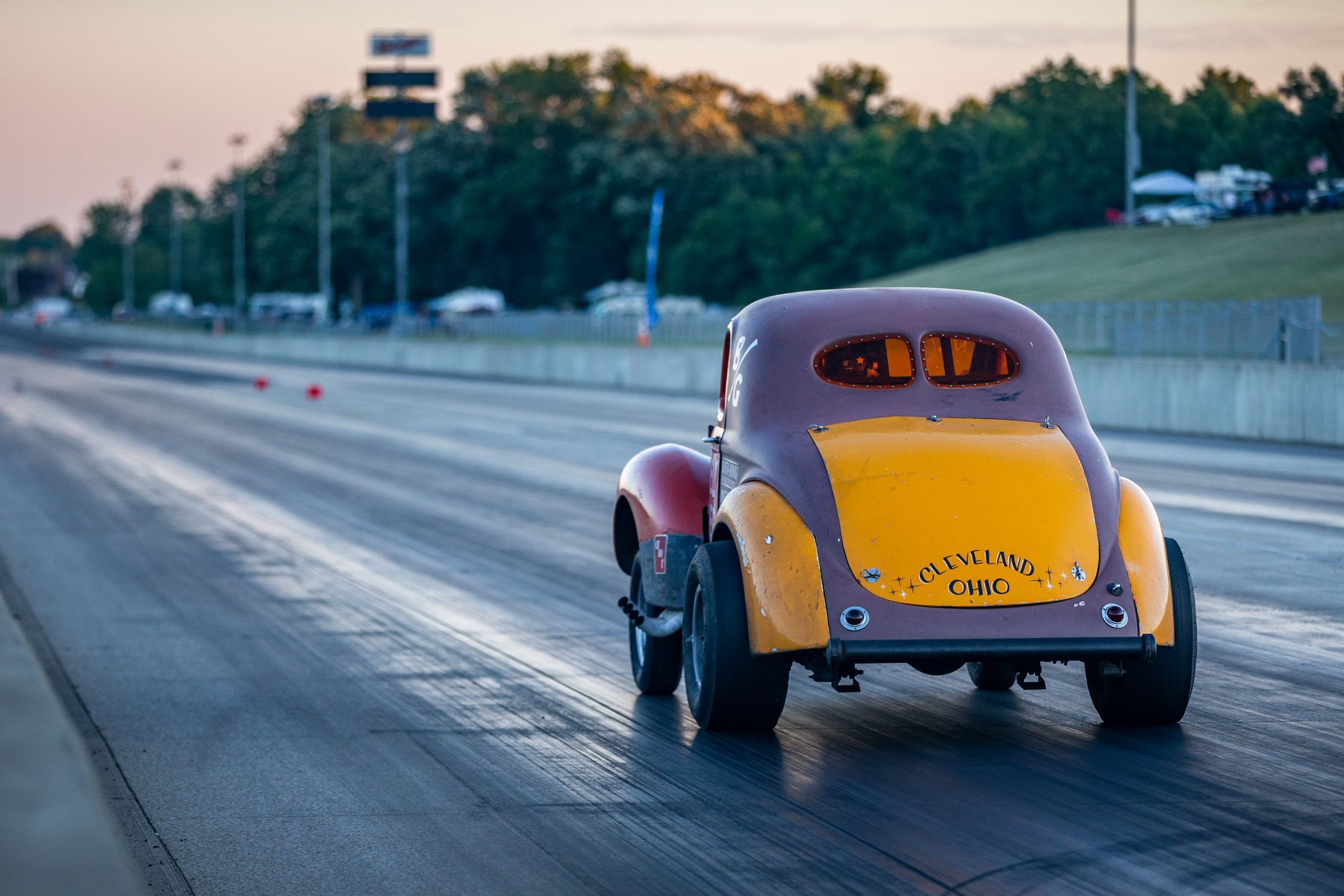 Gallery: Vintage drag racing invades Ohio’s Dragway 42 - Hagerty Media