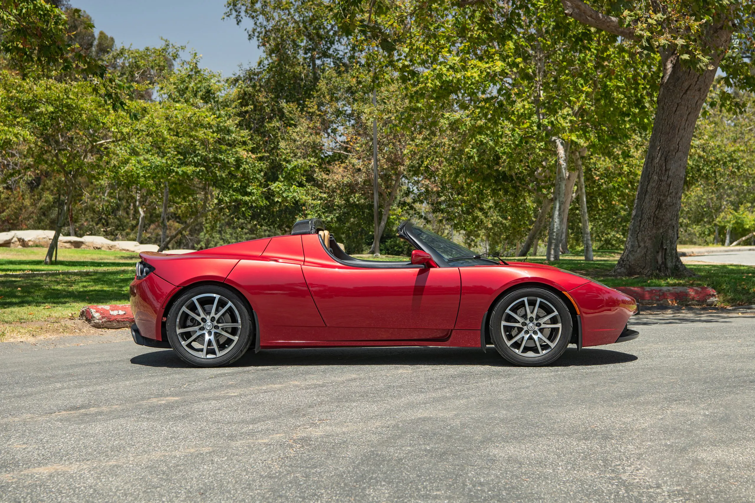 A Tale of Two Teslas: Roadsters at Monterey preview EV collectibles to ...