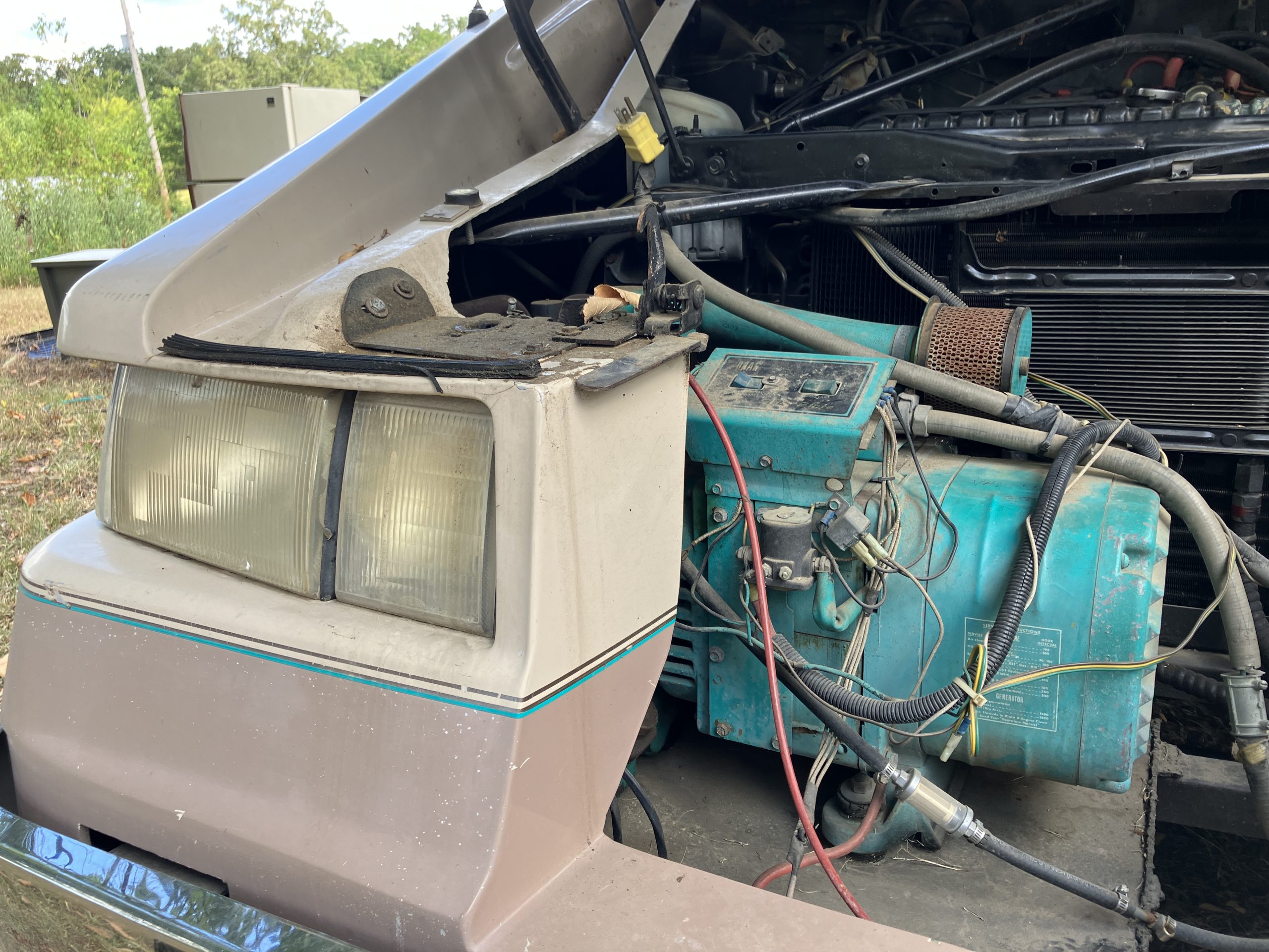 ElDorado Starfire is the fiberglass RV of a Lincoln lover's dreams ...