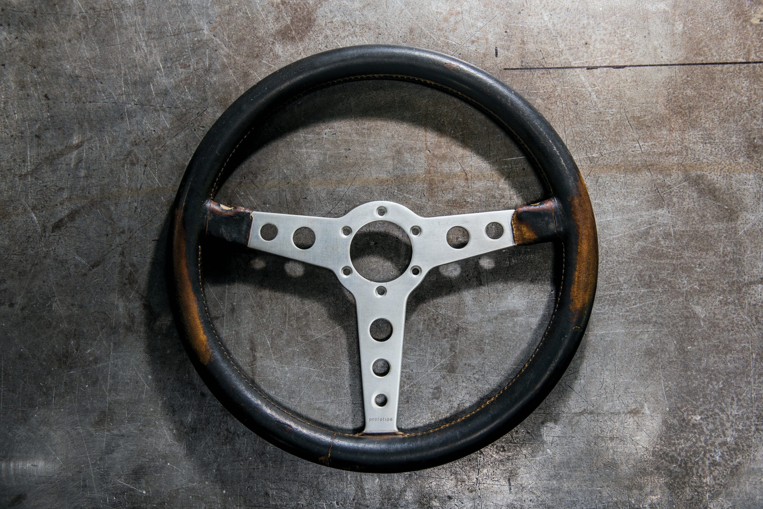 Perfect Circle: Momo's Prototipo steering wheel isn't flashy, and that ...