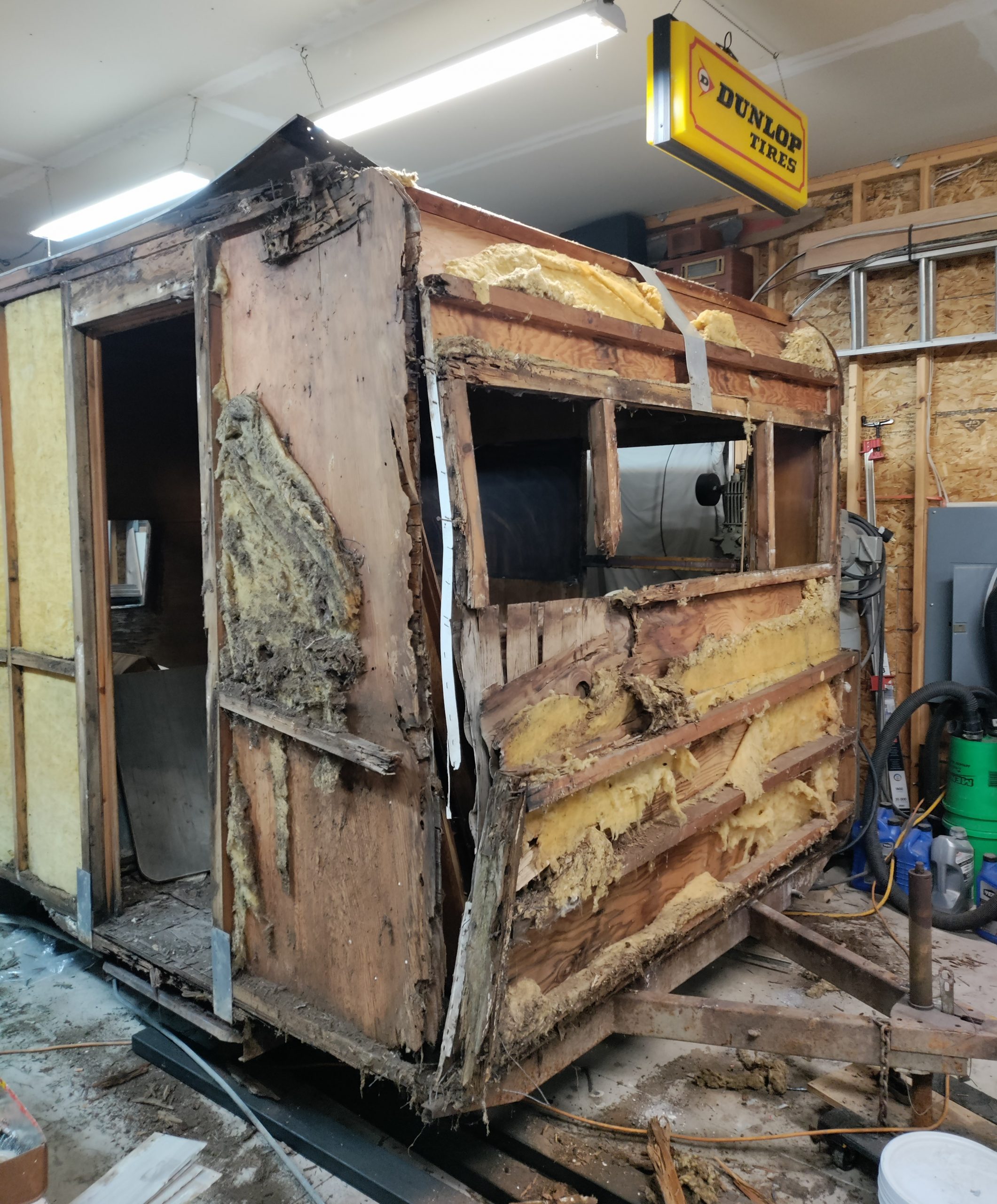 Michigan man's dilapidated 1956 Little Gem camper is Restoration ...
