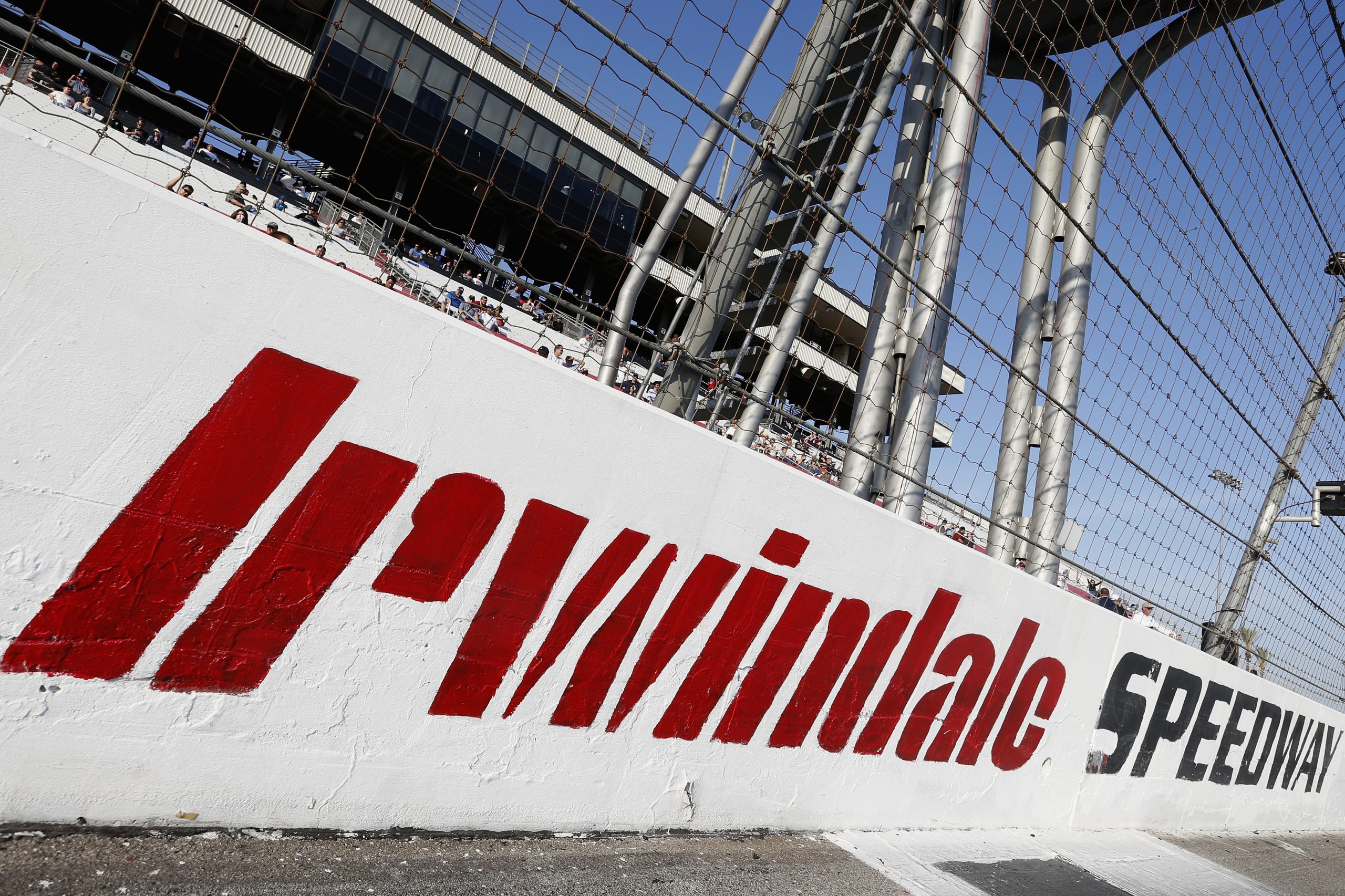 The End of Irwindale Speedway? Yes, and It's a Shame. - Hagerty Media