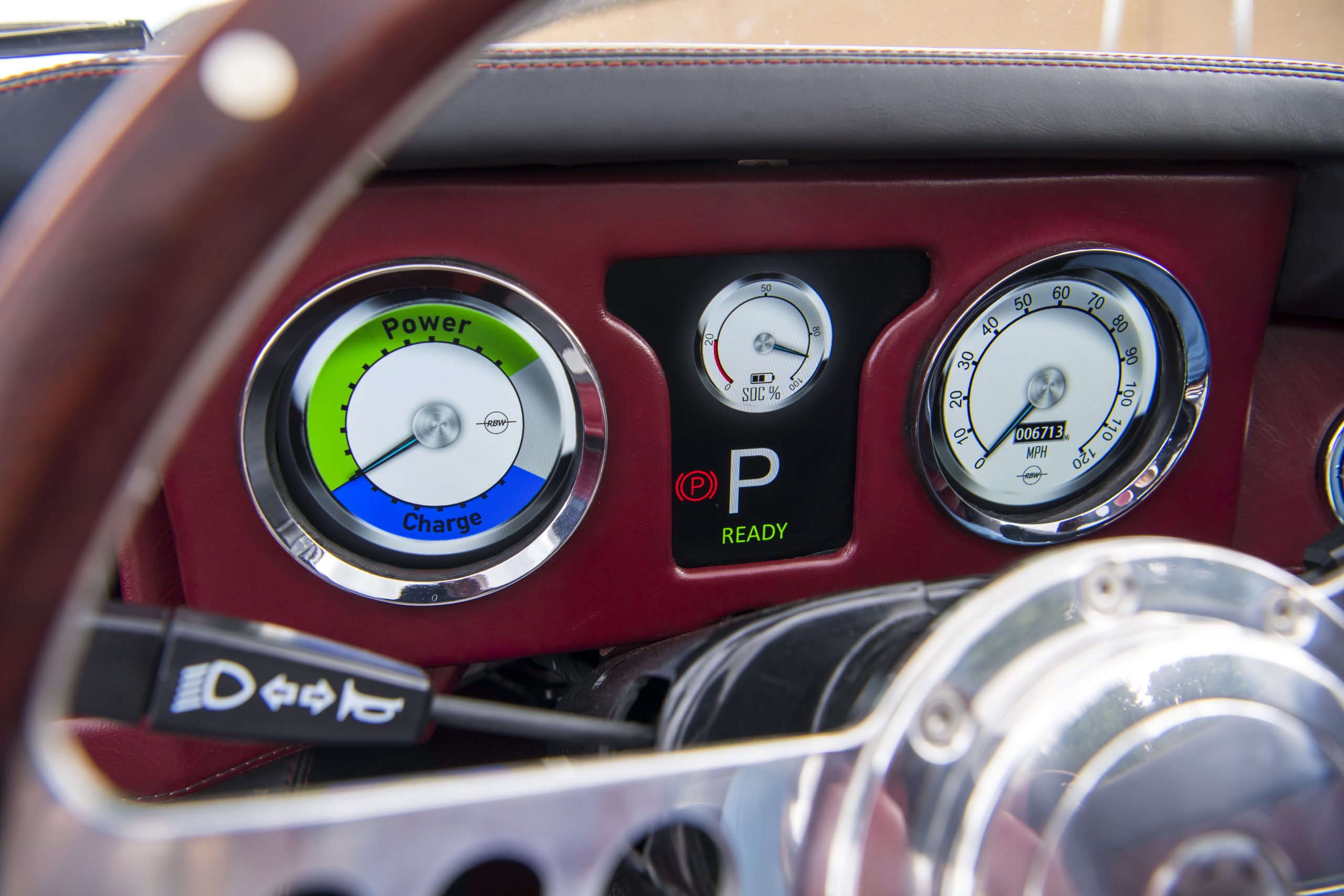 Driving an electric MGB roadster is a breath of fresh air - Hagerty Media