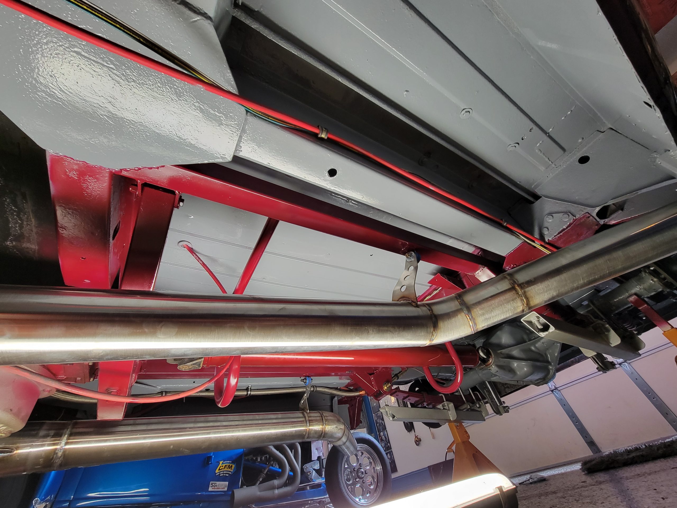 Ten-Second Tradesman: All-in-one race car, tow rig, and camper van ...