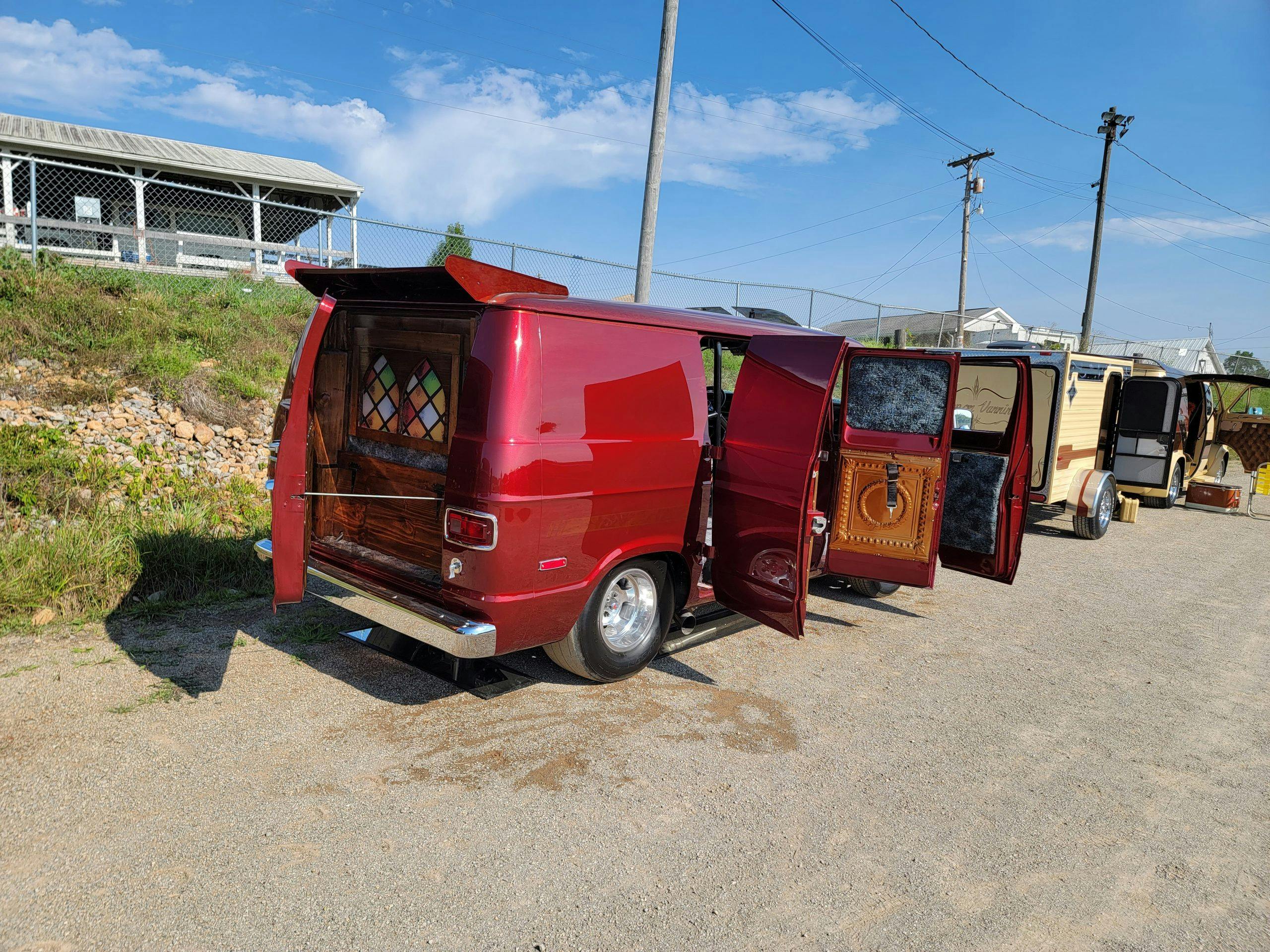 Ten-Second Tradesman: All-in-one race car, tow rig, and camper van ...