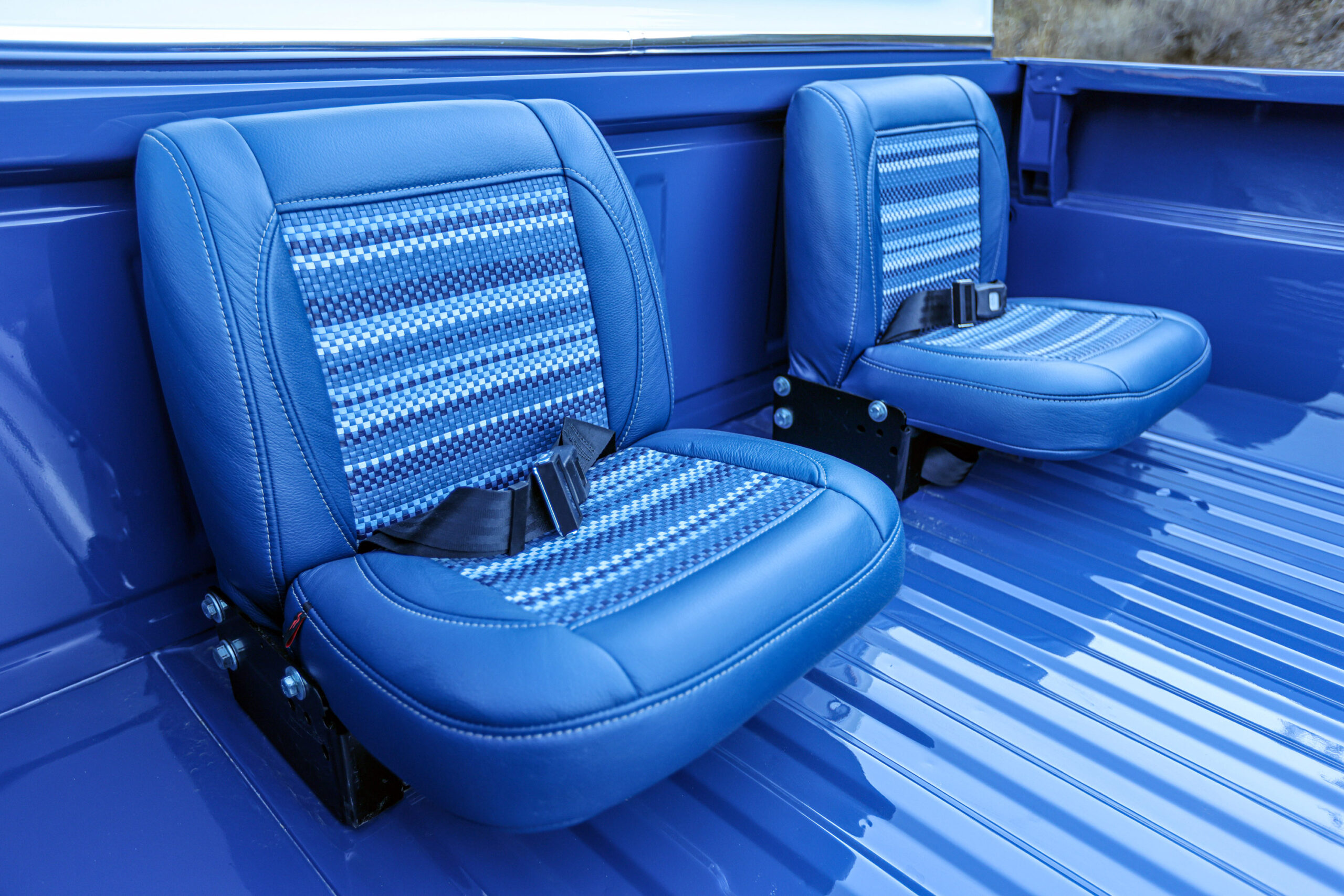 "High Roller" 1970 Ford F-250 restomod definitely deserves its moniker ...