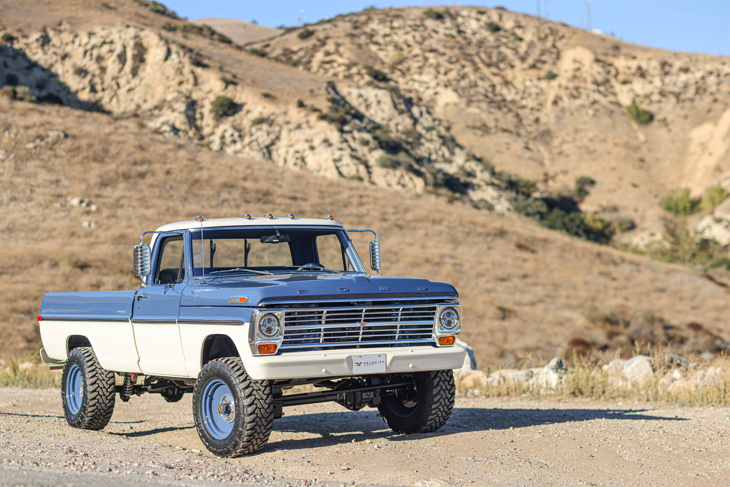"High Roller" 1970 Ford F-250 restomod definitely deserves its moniker ...