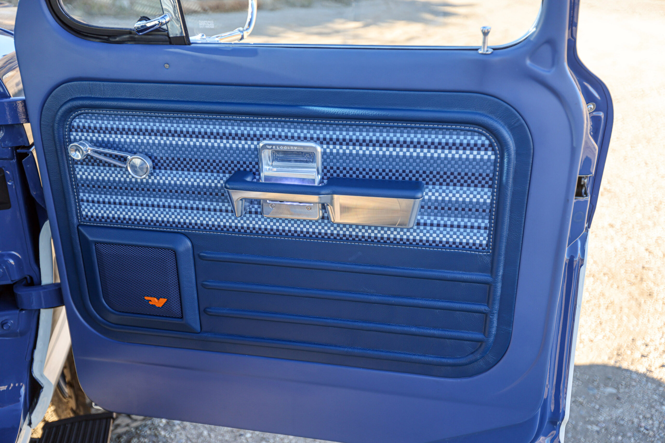 "High Roller" 1970 Ford F-250 restomod definitely deserves its moniker ...