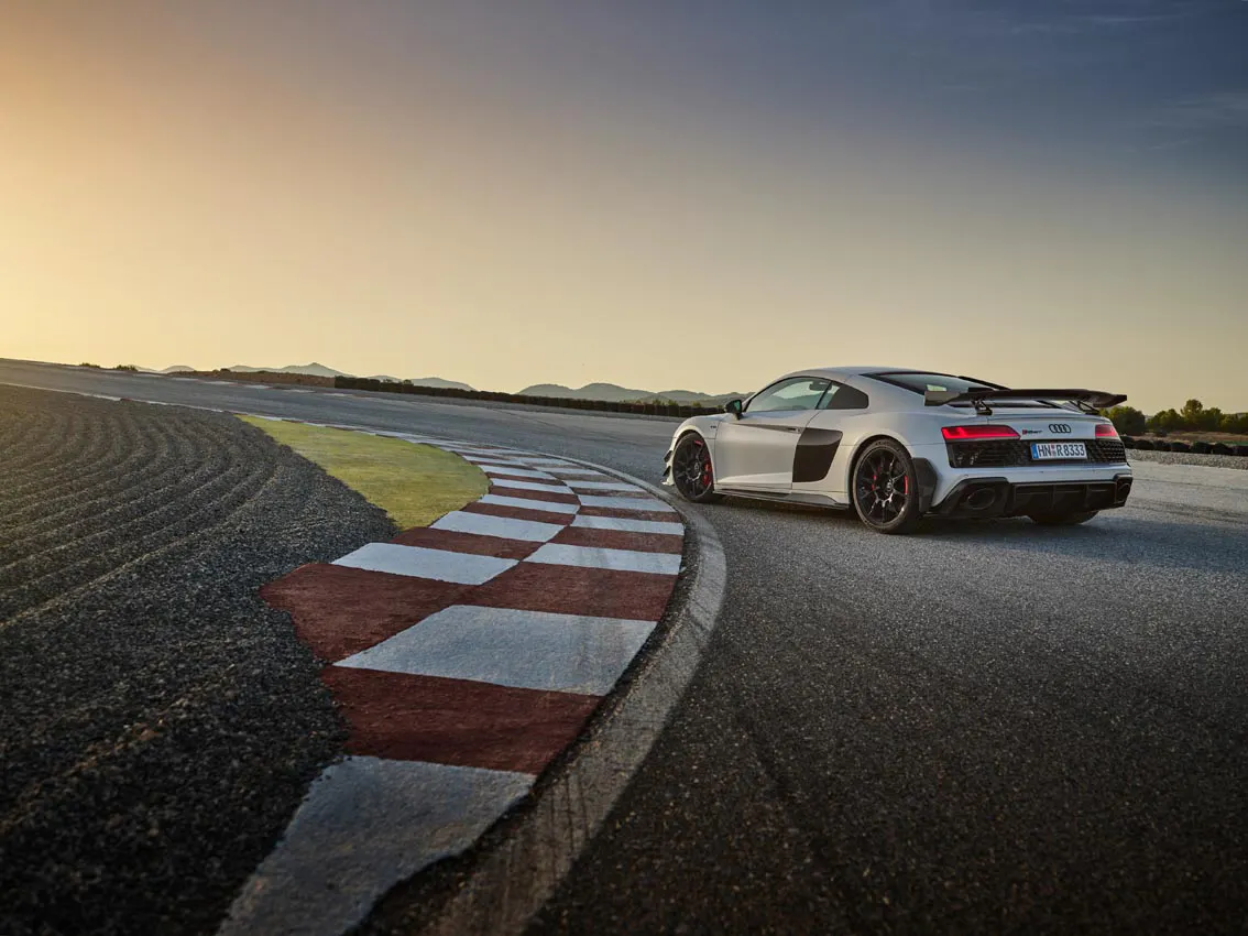 Gas heavy-duty trucks endure, R8's 602-hp send-off, Ford’s Bronco ...