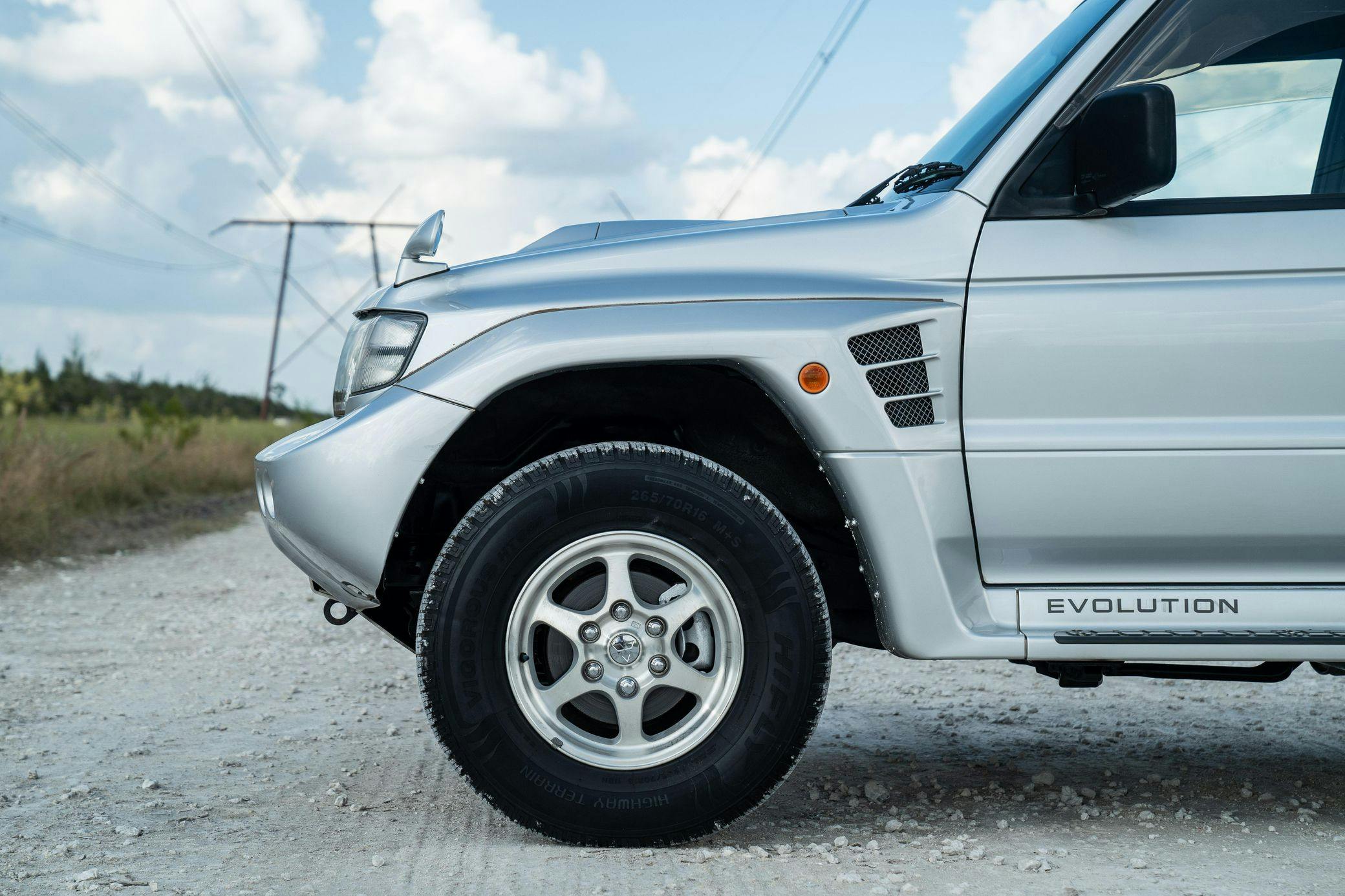 Pajero Evolution: When Mitsubishi aimed a 4x4 rallying legend at the ...