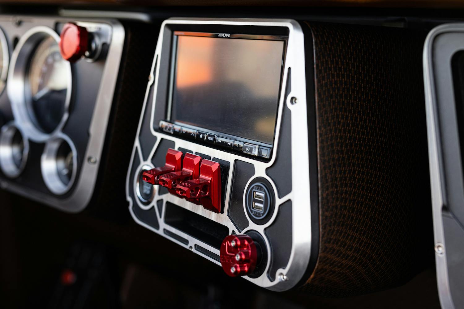 4 mind-blowing, all-American hot rods from Ringbrothers at SEMA 2022 ...