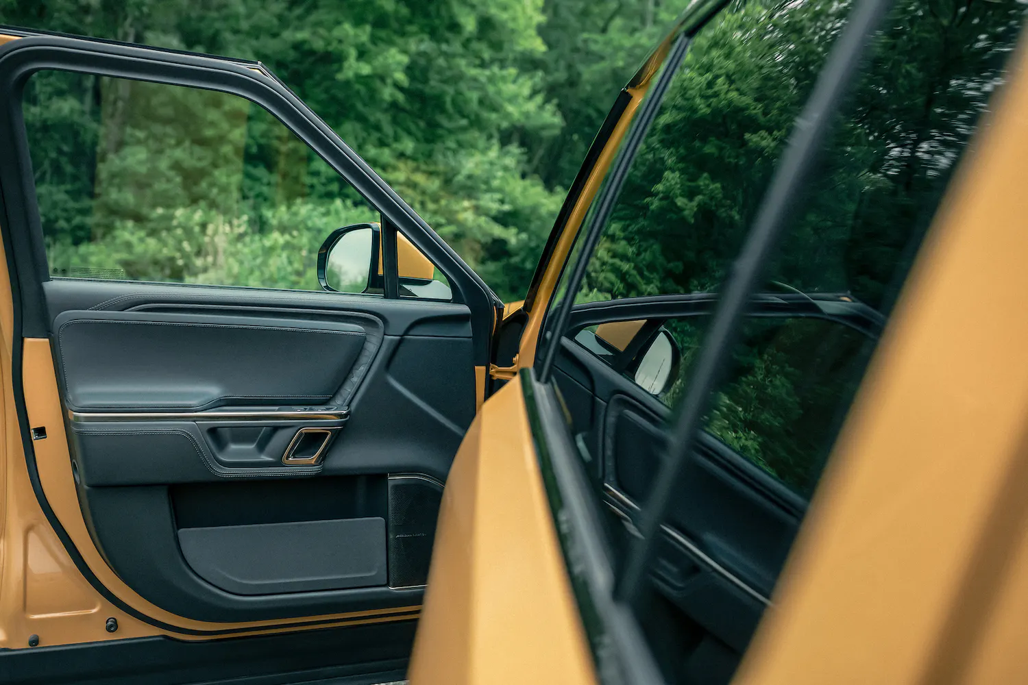 2022 Rivian R1S First Look Review: Heavy hitter - Hagerty Media