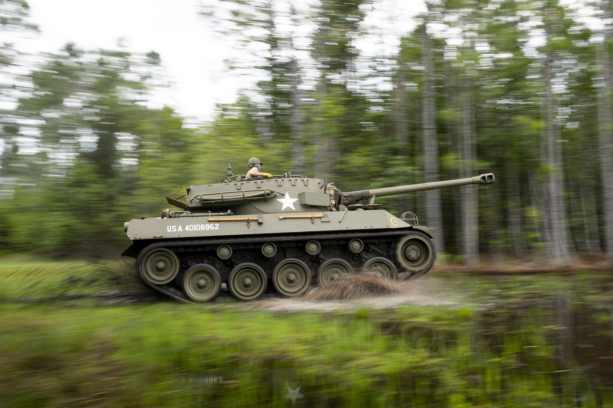 The Tank Rabbi: Gulf War vet deploys WWII armor to tell its story ...