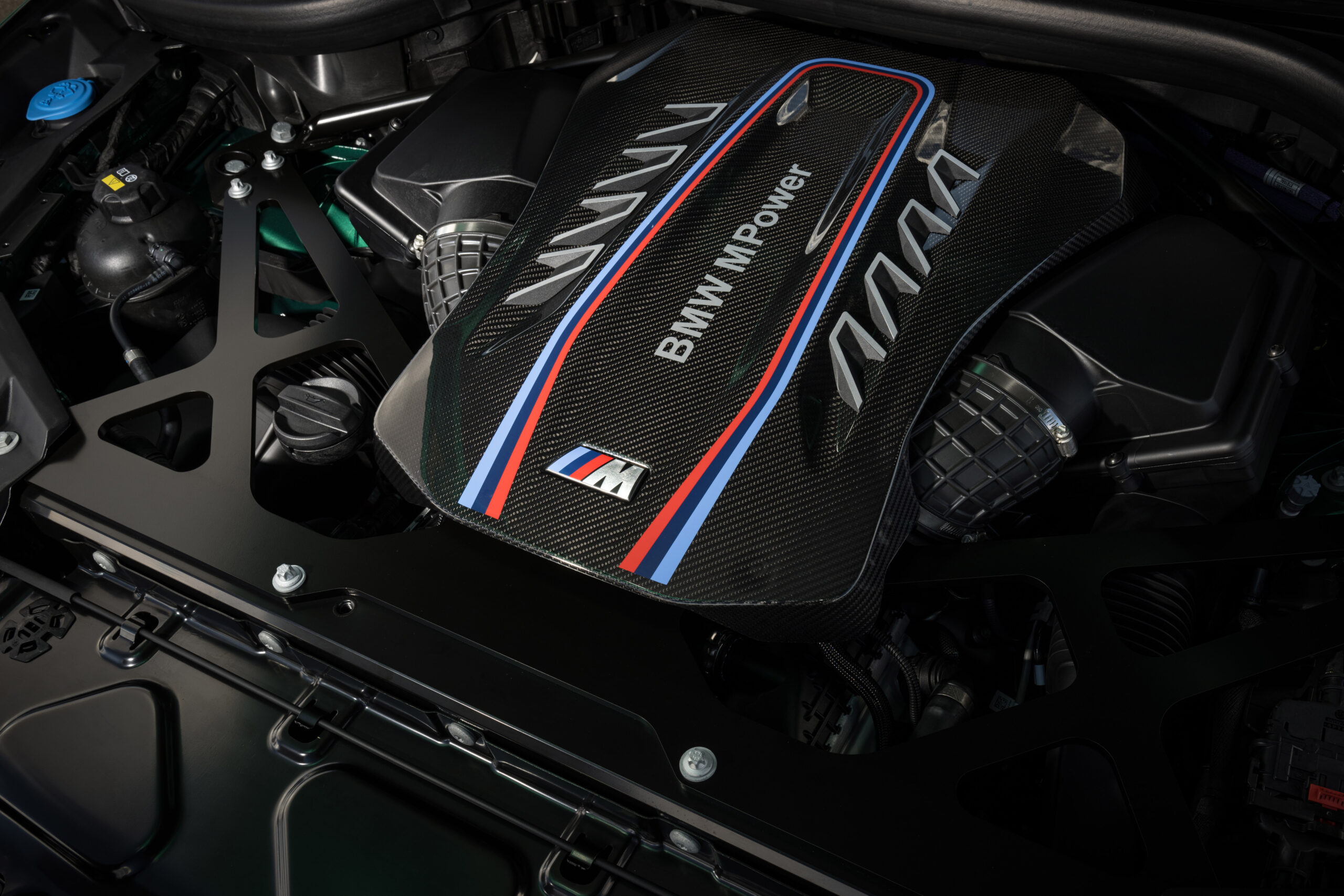 Dodge teases final Hemi build, play Angry Birds in your E-Class, BMW’s ...