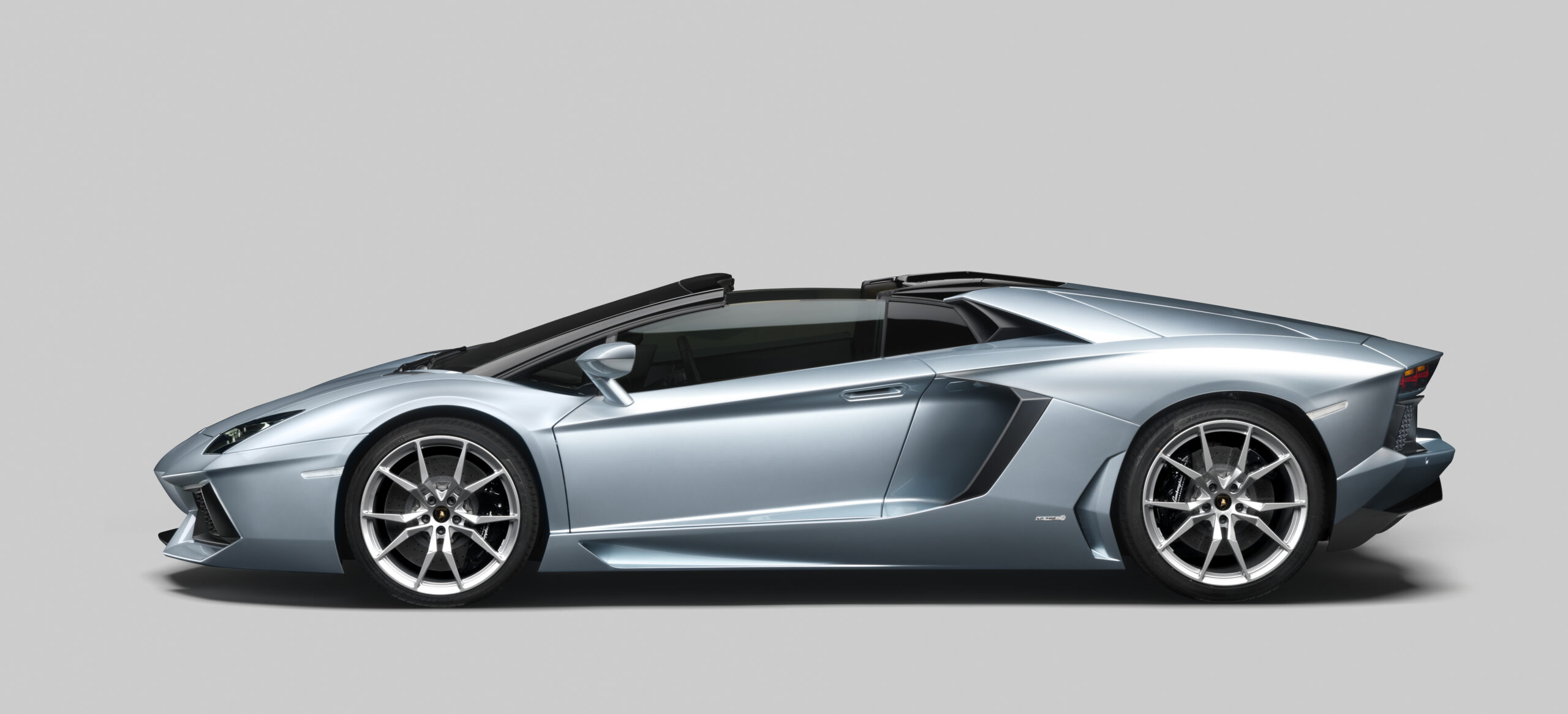 22 awesome V-12 Lambos spawned by the Avendator - Hagerty Media