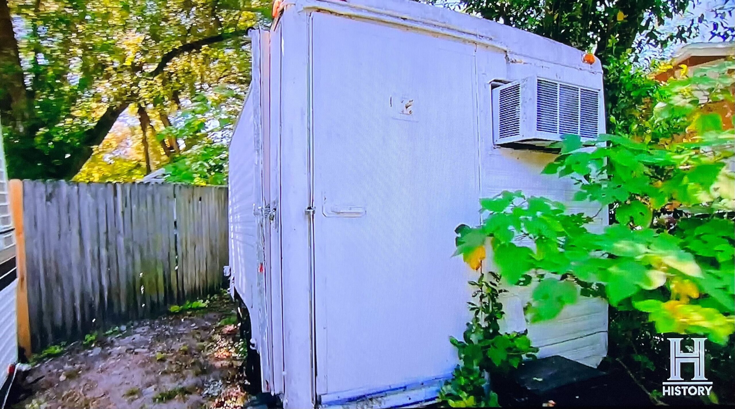 American Pickers finds rocker Jack White’s needle-in-a-haystack studio trailer - Hagerty Media