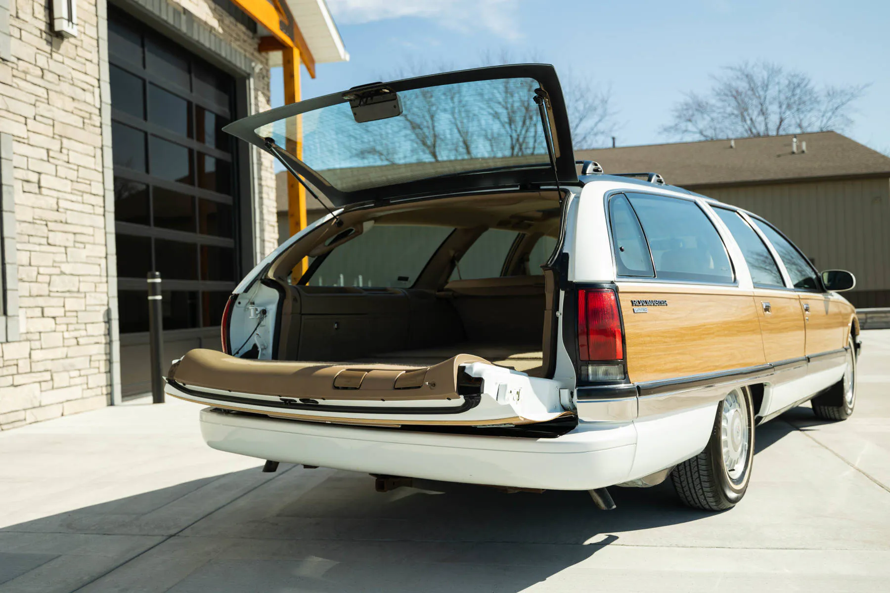Auction Pick of the Week: 1996 Buick Roadmaster Estate Wagon - Hagerty ...