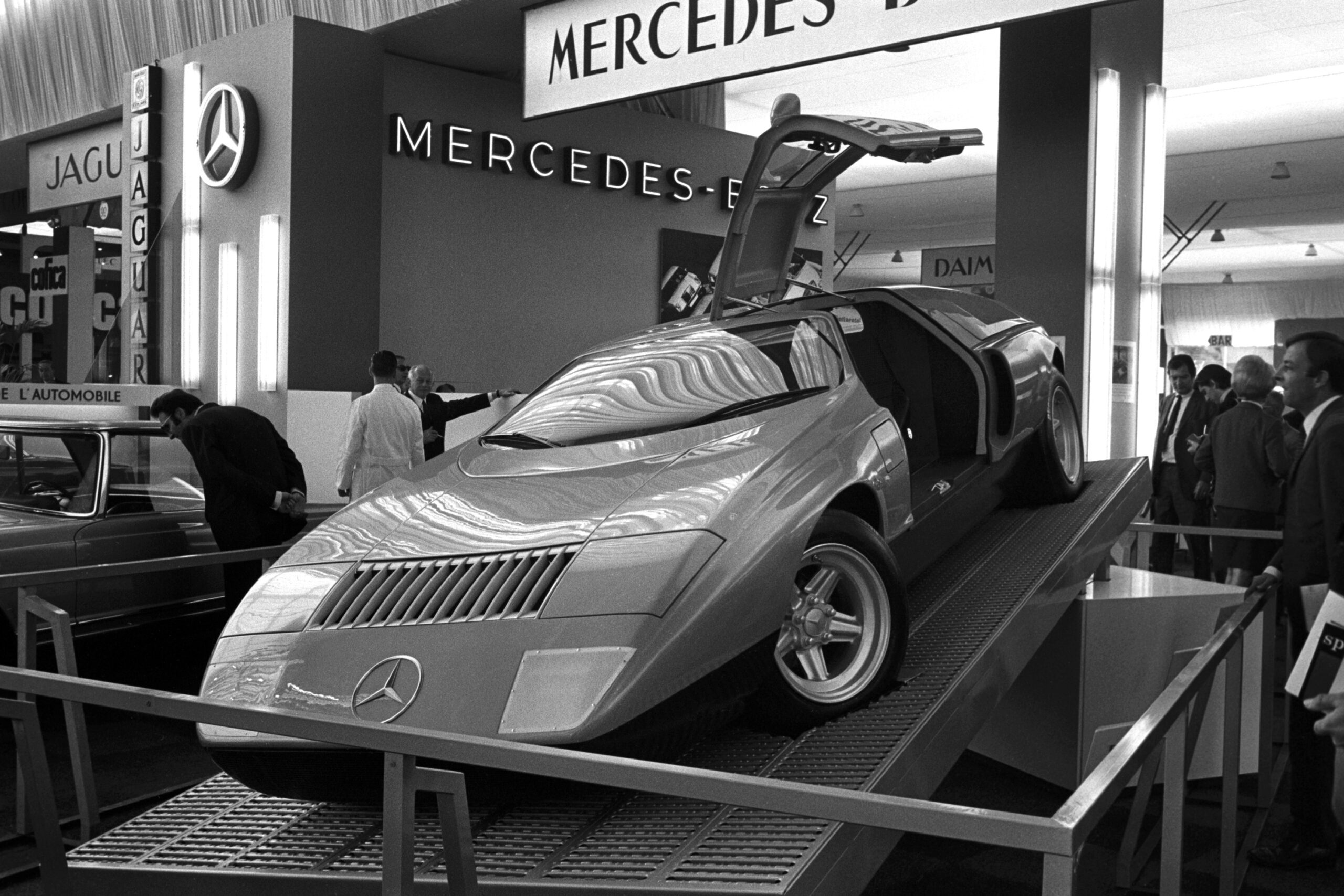 Mercedes-Benz Vision One-Eleven: A wink, a nod, a fleeting memory ...