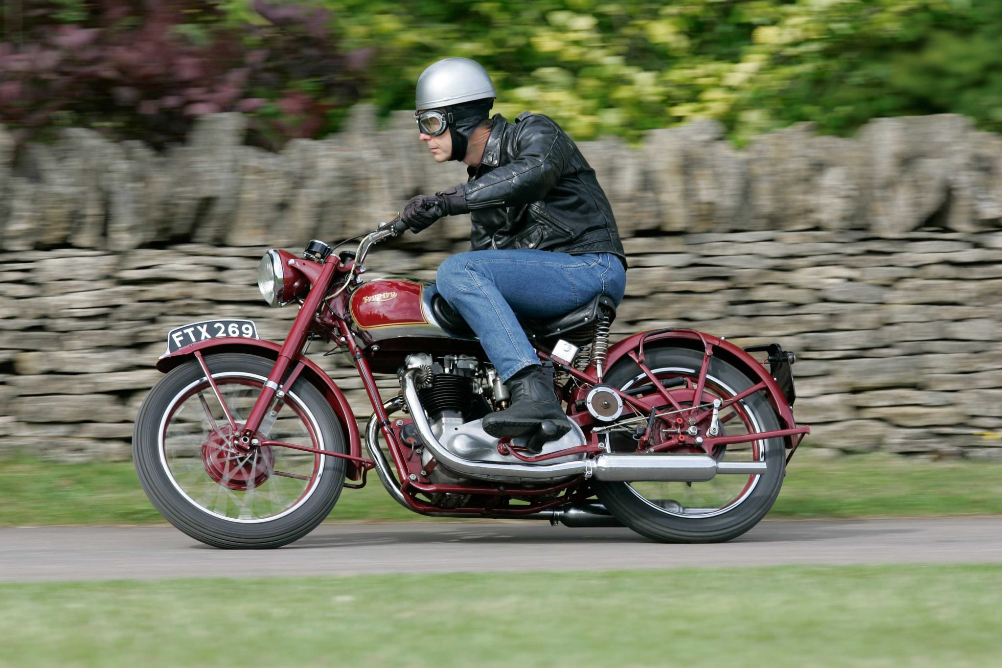 Triumph’s Speed Twin transformed postwar motorcycling - Hagerty Media