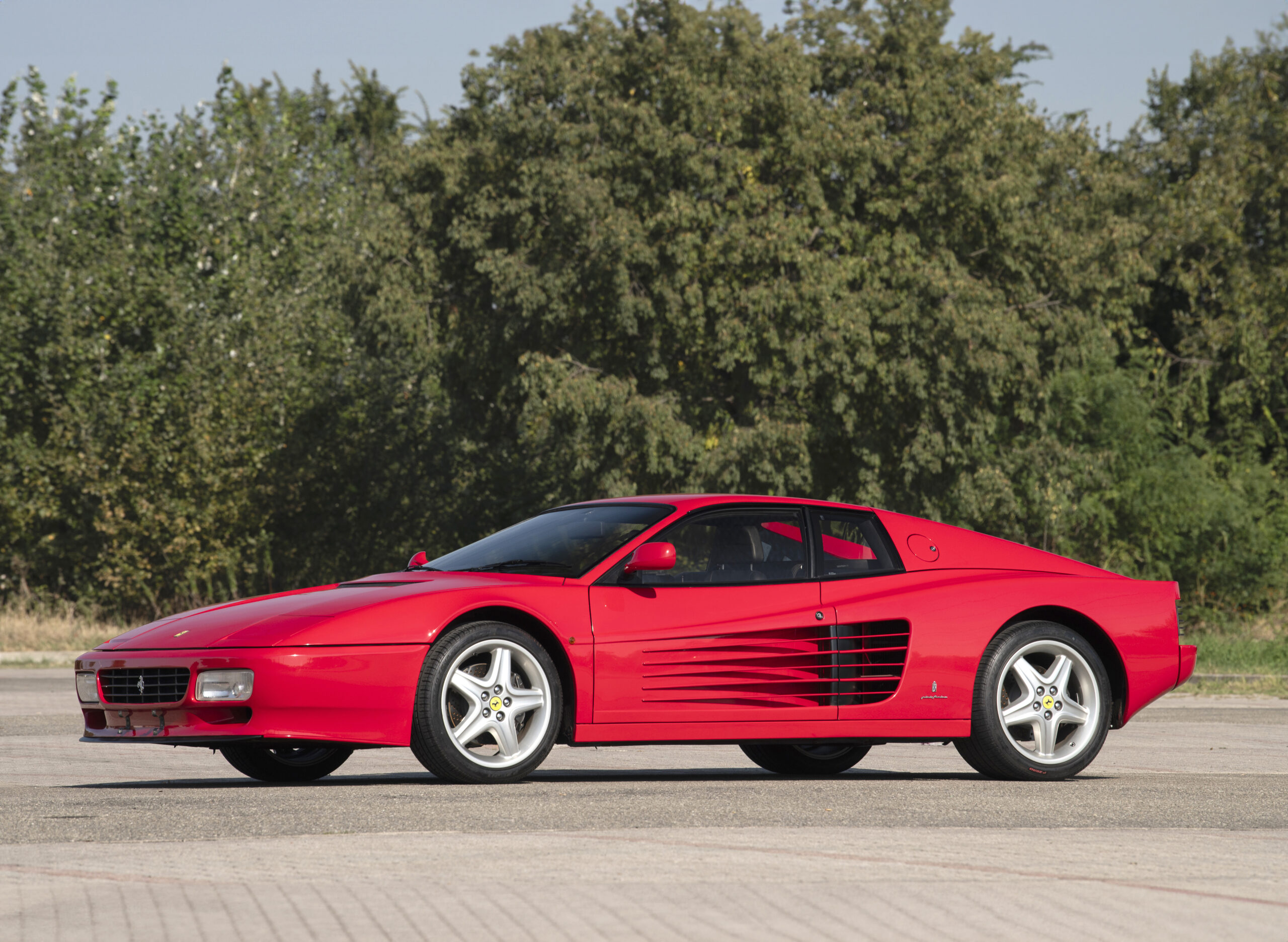 Factory-fresh Ferraris lead barely-driven auction - Hagerty Media