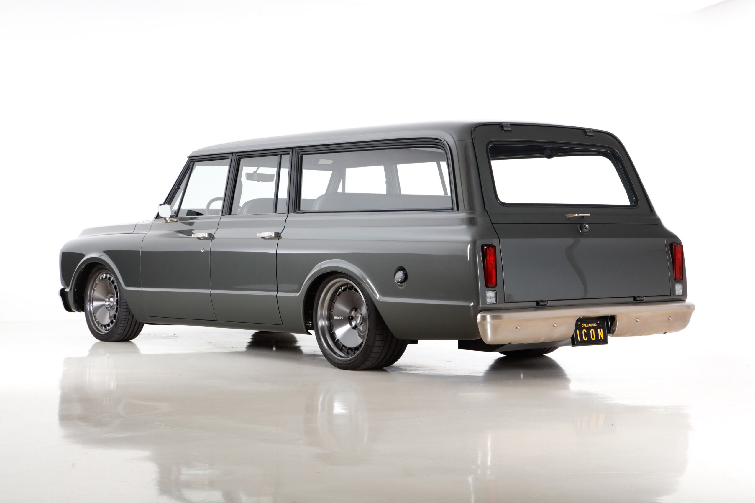 Icon's 1970 Suburban is a 1000-hp highway hauler - Hagerty Media