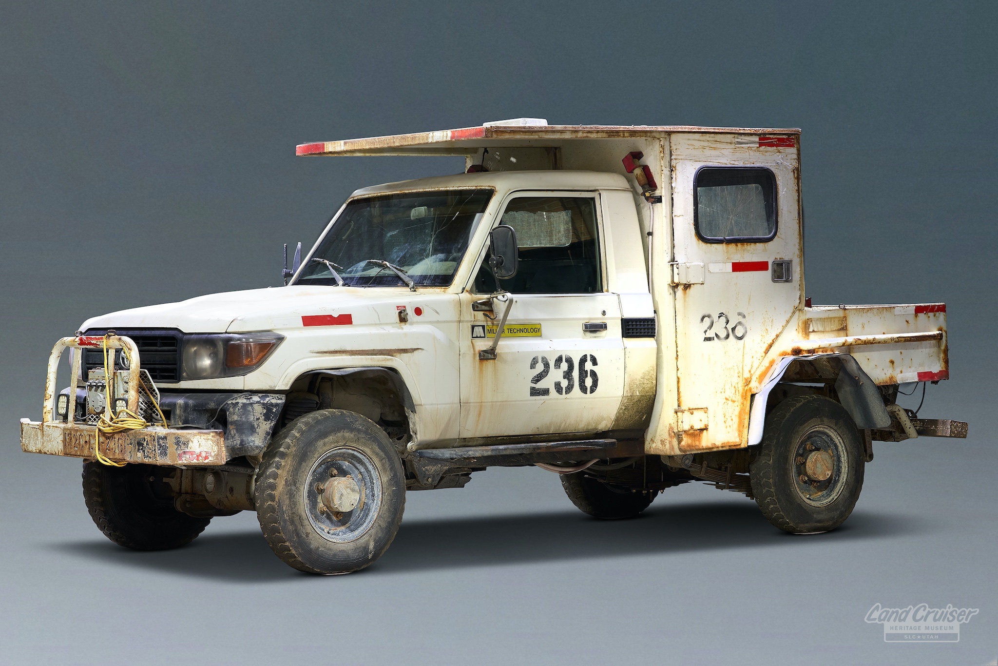 The Underland Cruiser: Toyota’s 70-Series Land Cruiser Is a Mining ...