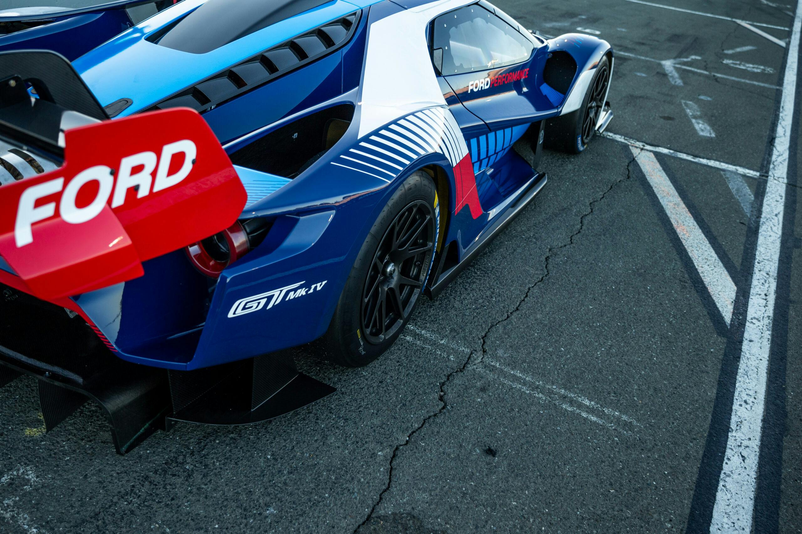 "More raw" Ford GT Mk IV scorches Sonoma Raceway in first public ...