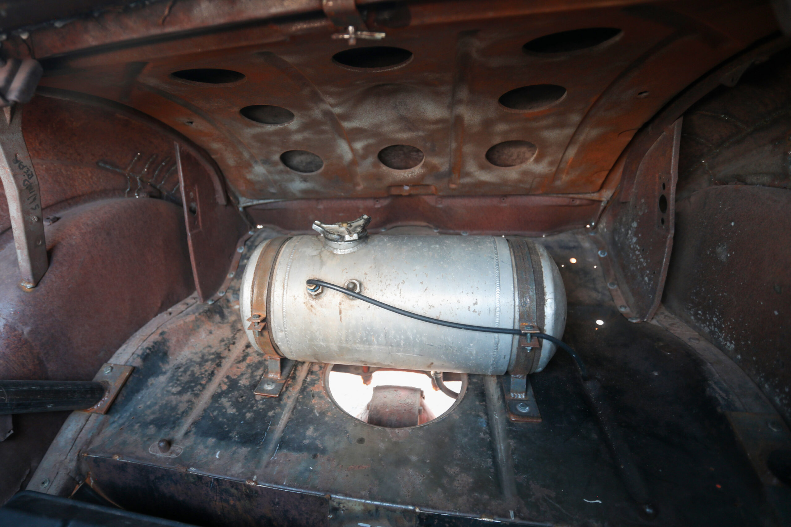 Taco Coupe: High schoolers unfolded a Ford into this hot rod racer ...