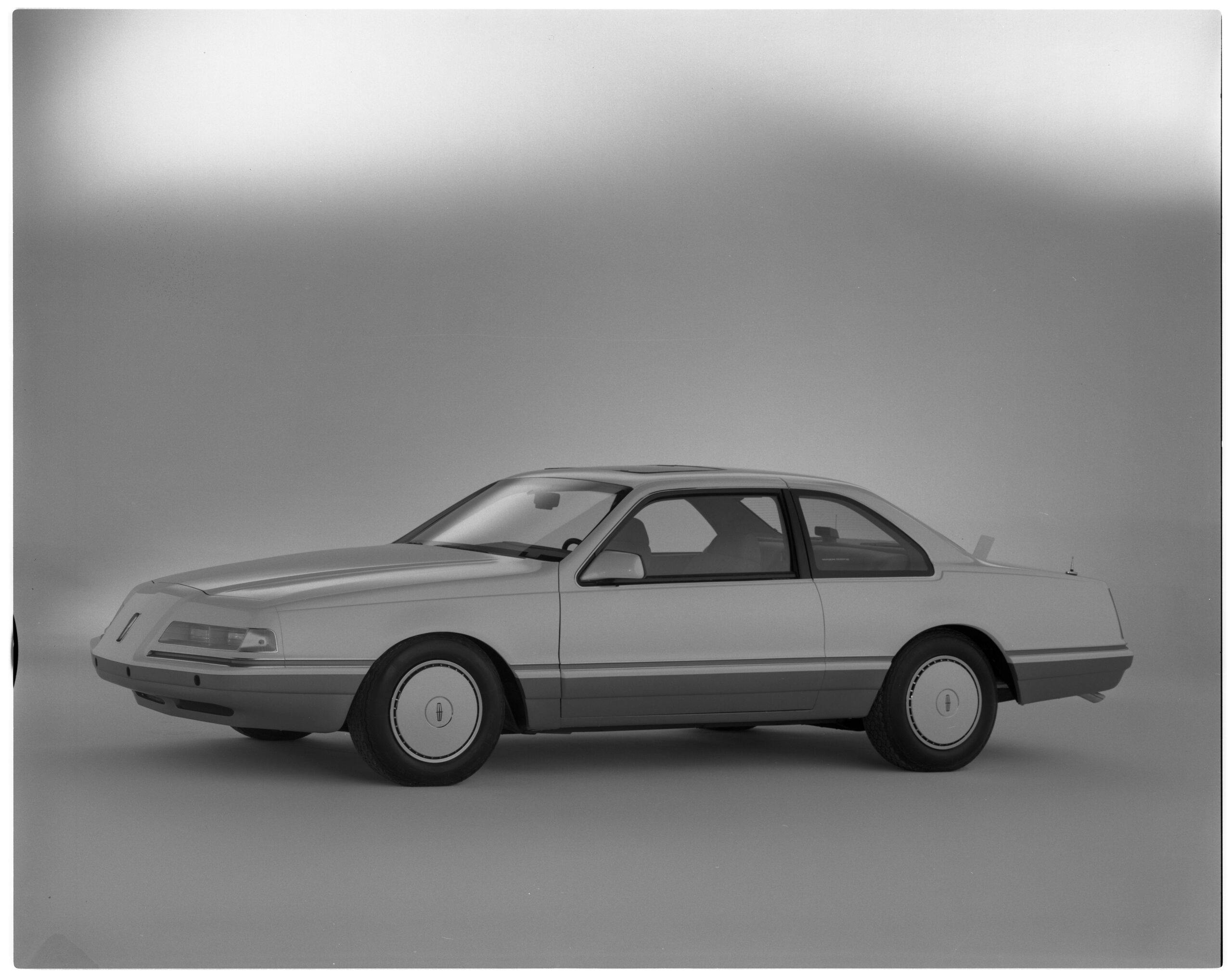 Navigating more unearthed secrets of the Lincoln Mark VII Comtech ...