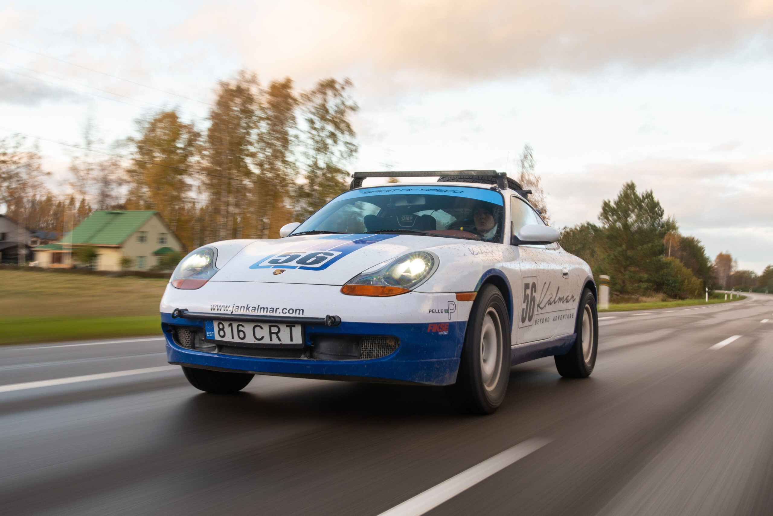 New Kit Gets Porsche 996 Set for a Snow Safari - Hagerty Media