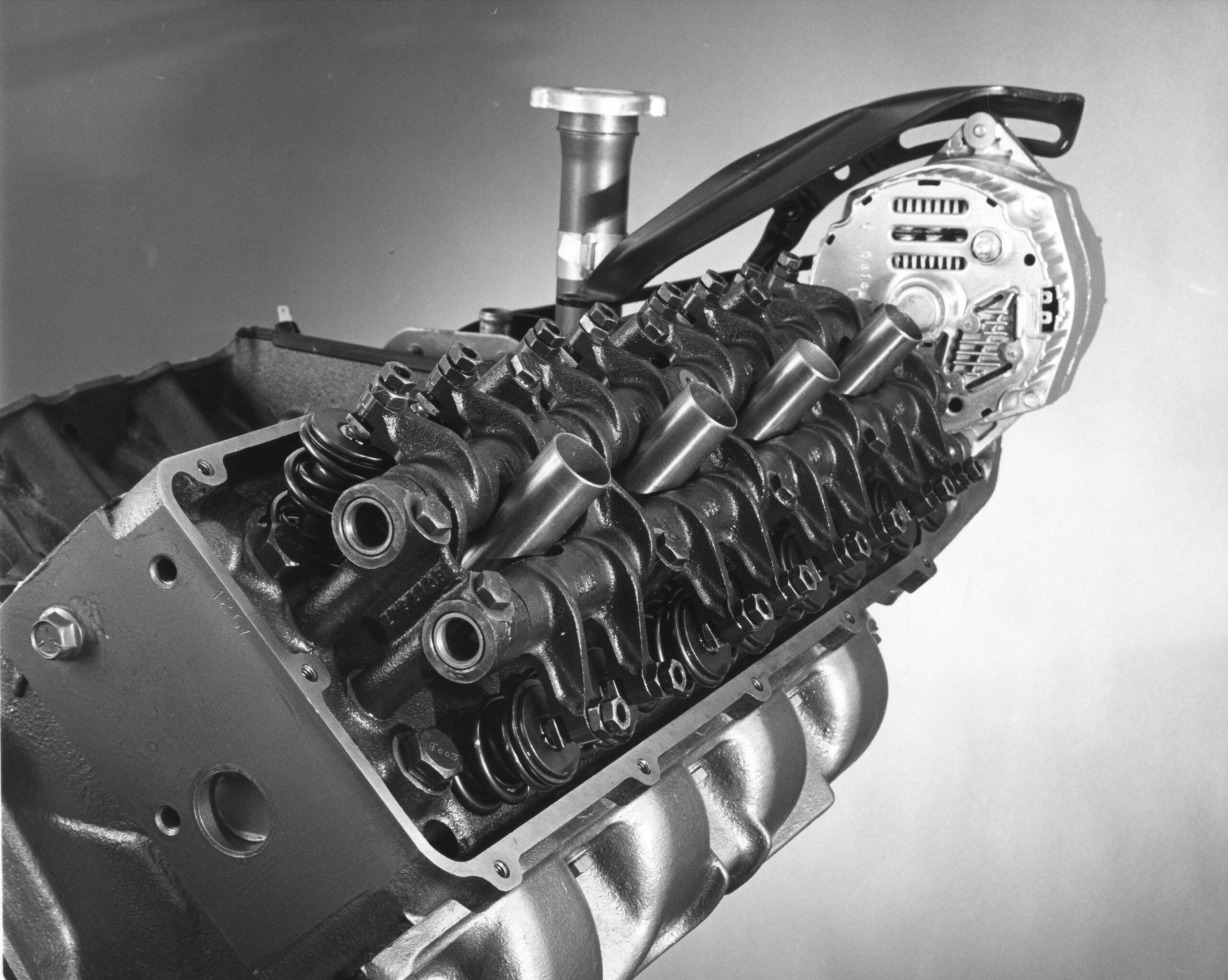 Oldsmobile’s W-43 V-8 Engine Was a "Killer" 32-Valve Prototype ...