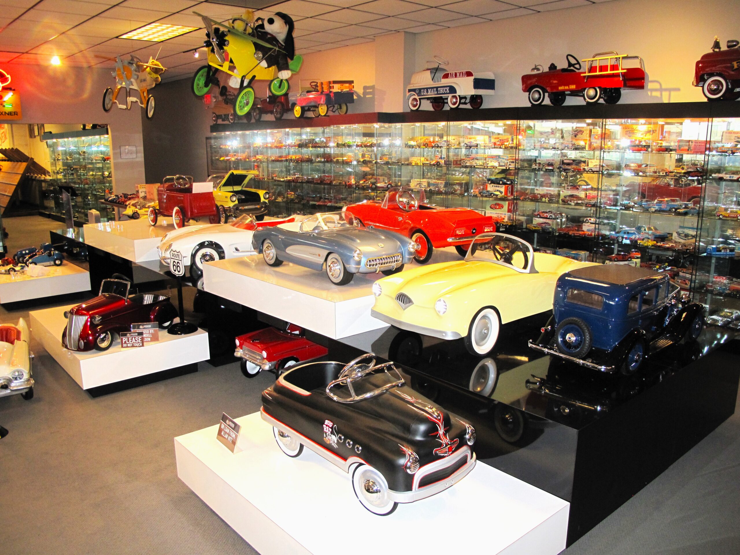 A Jaw-Dropping Tour of Speedway Motors’ Museum of American Speed ...