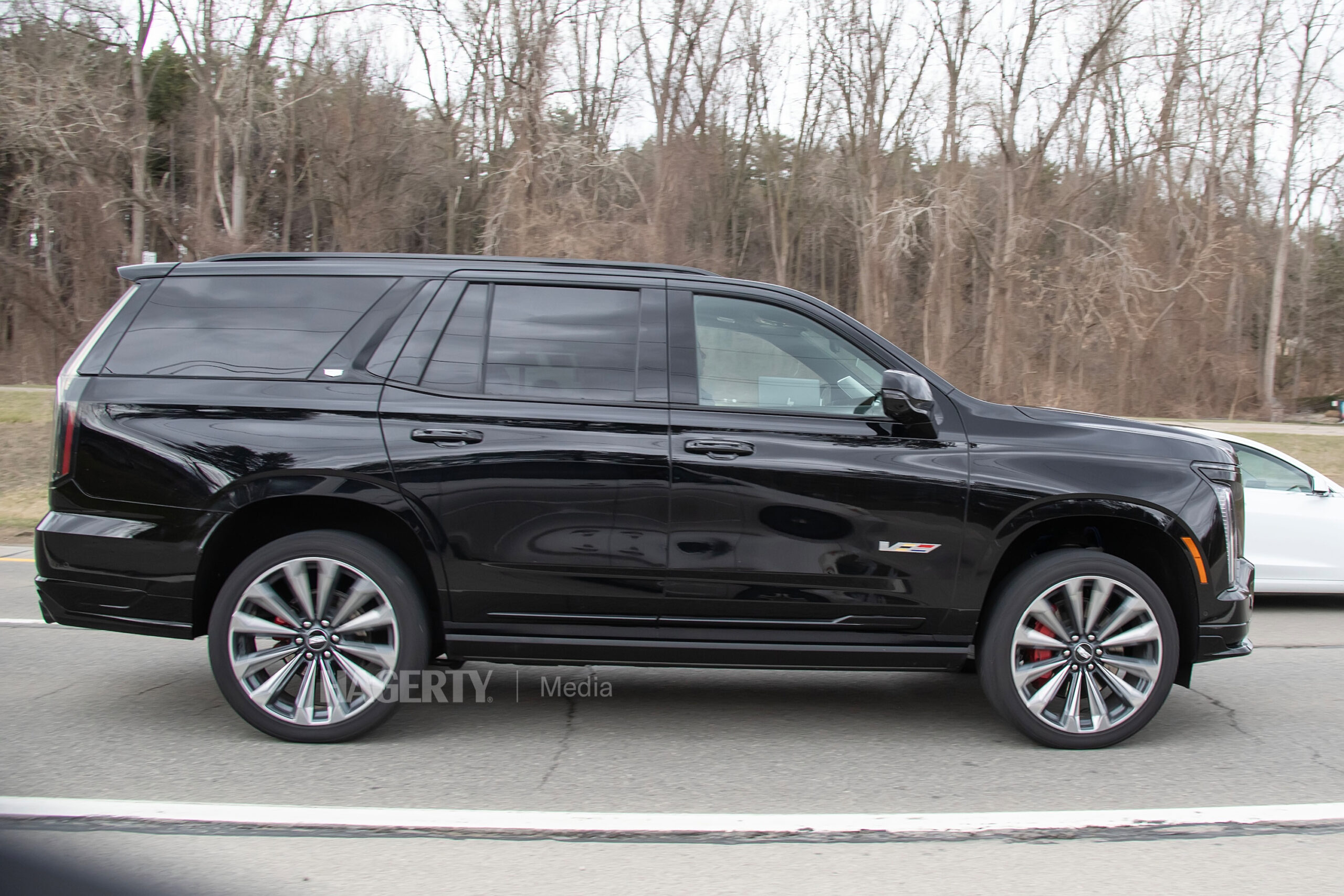 Spied: Supercharged Escalade-V Returns on 24s, with 55-inch Touchscreen ...
