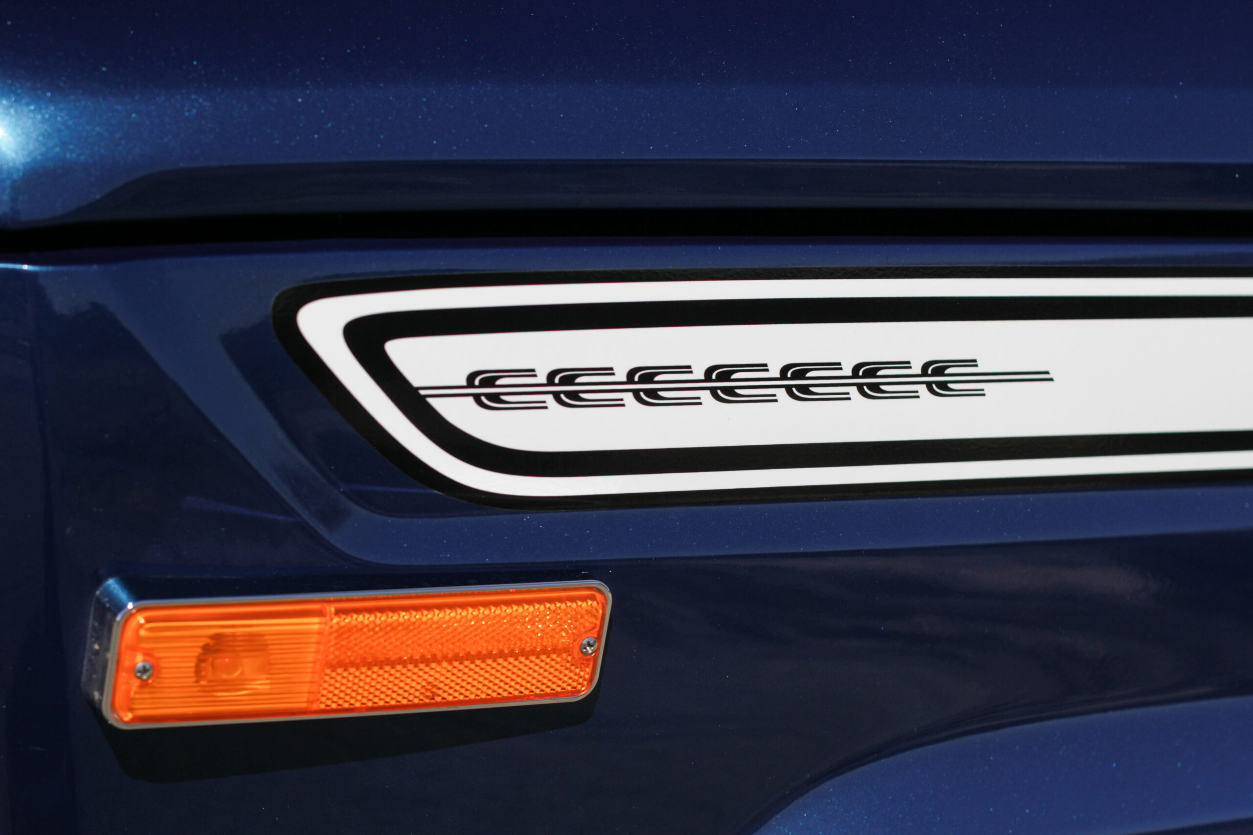 At This Meticulous Texas Shop, There Are Two Ways to Skin a Jeep ...