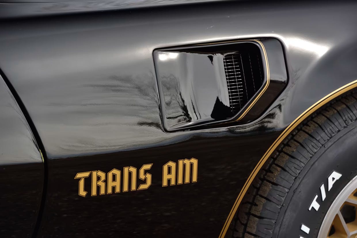 7 of Our Favorite Side Scoops and Vents - Hagerty Media