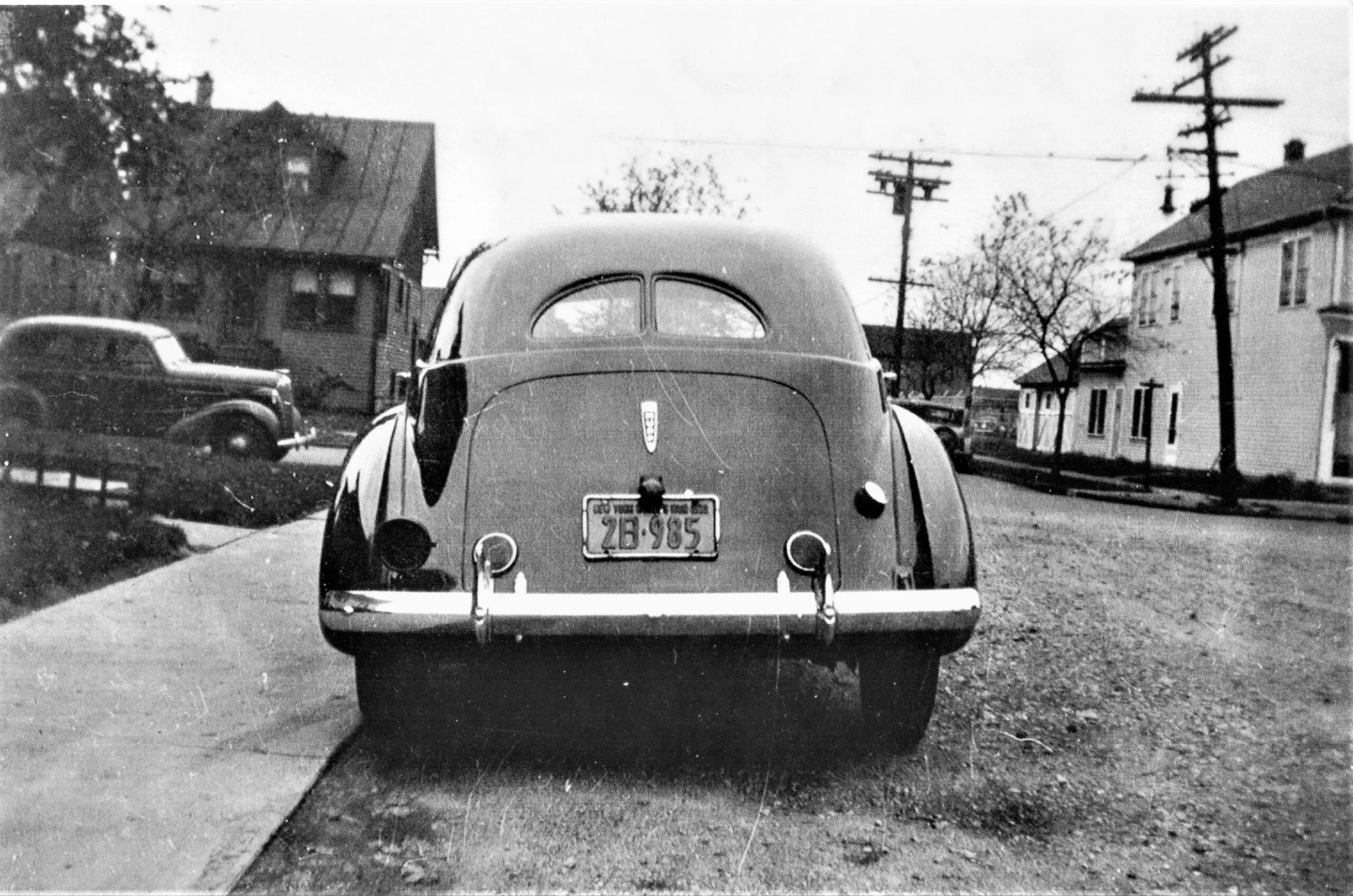 The Graham Hollywood: A Curious Cord Cousin Born of Calamity - Hagerty ...