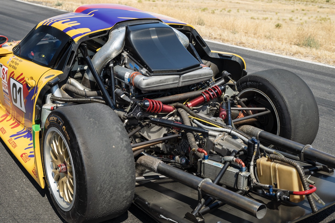 This Porsche 911 GT1 Is a Wild Blur That Could Bring Big Money in ...
