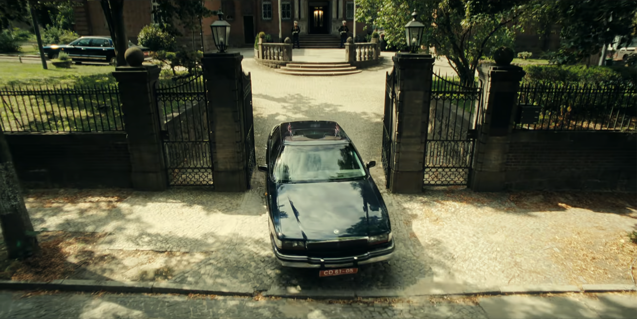 The Cars from Season 2 of Kleo, a Thriller behind the Iron Curtain ...