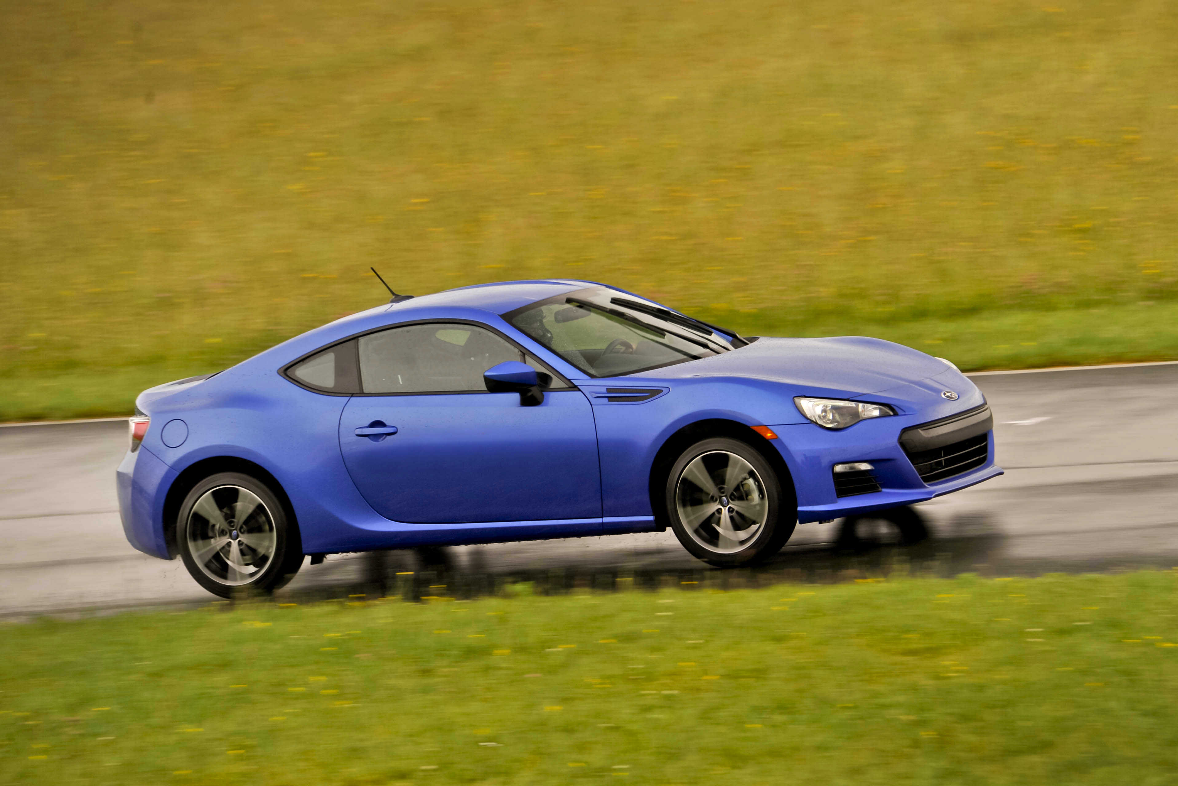 The Original Scion FR-S/Subaru BRZ Is the Millennial Generation's ...