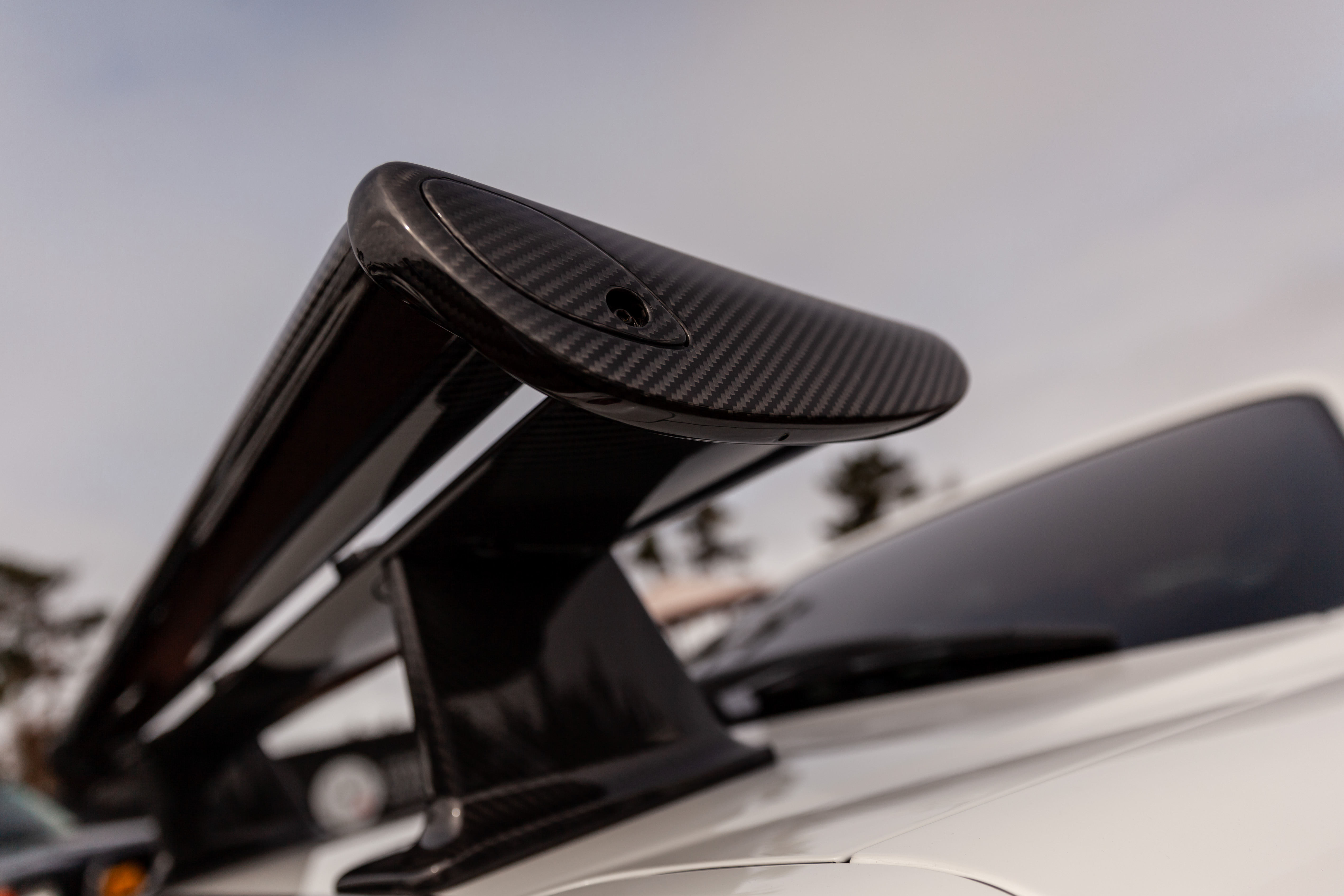 Built By Legends Turns Classic Nissan Skyline GT-R Into A Carbon-Fiber ...