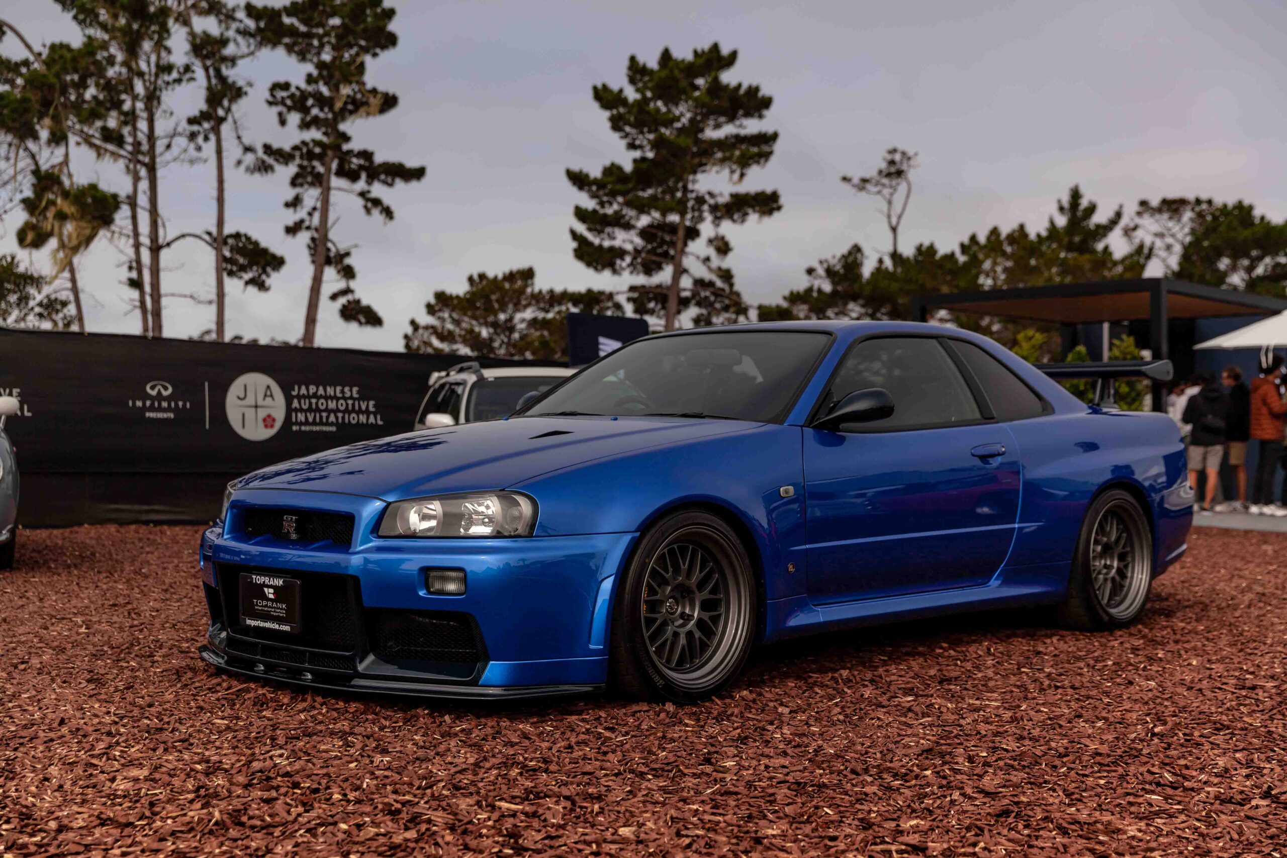 Built By Legends Turns Classic Nissan Skyline GT-R Into A Carbon-Fiber ...