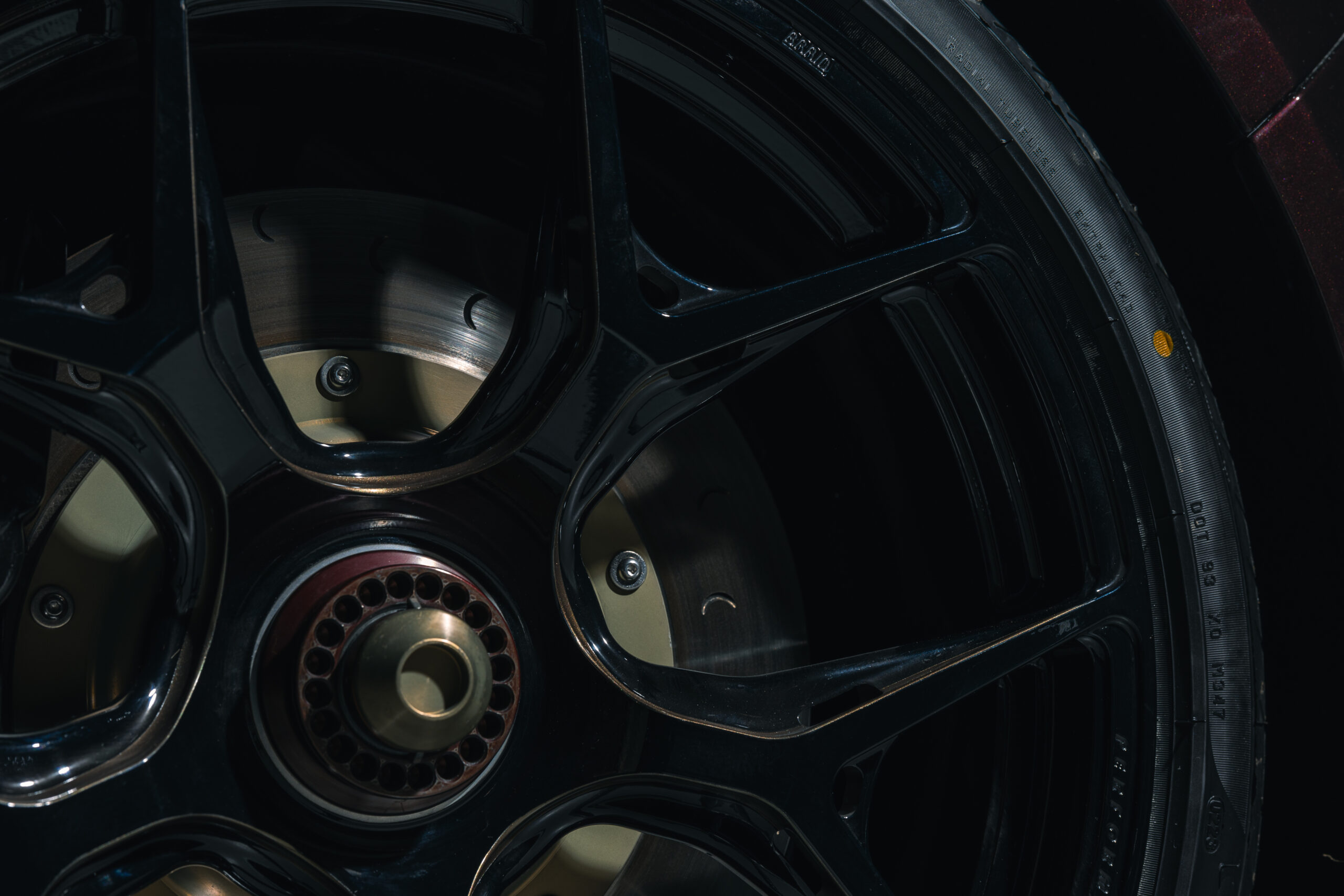 600-HP Akula Supercar Is an Anniversary Gift to Ginetta's Owner—and 19 ...
