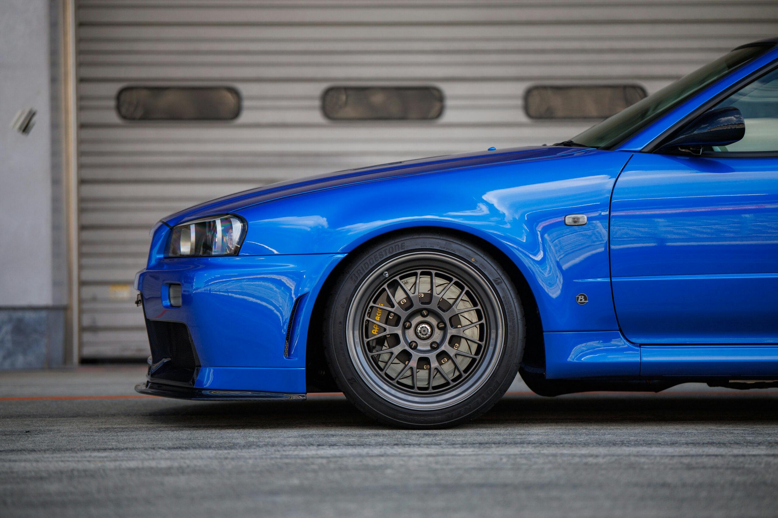Built By Legends Turns Classic Nissan Skyline GT-R Into A Carbon-Fiber ...
