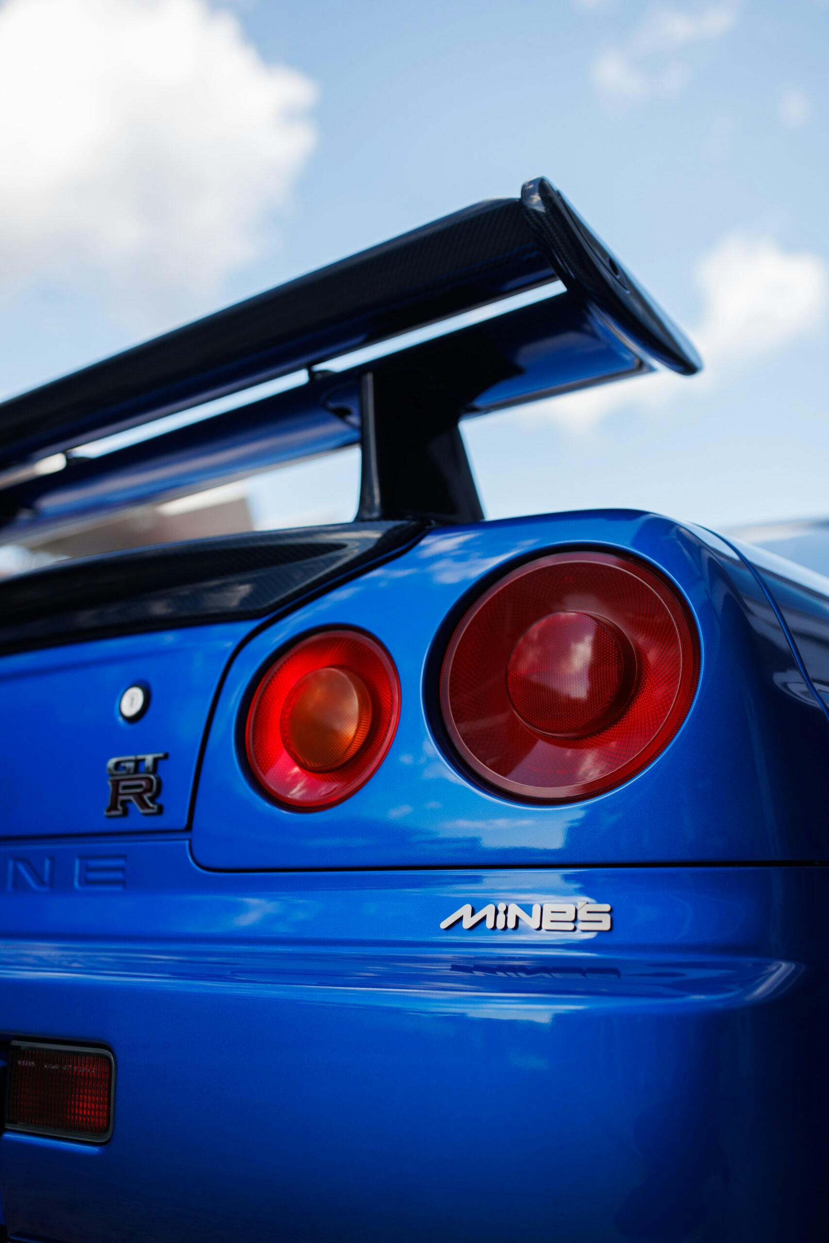 Built By Legends Turns Classic Nissan Skyline GT-R Into A Carbon-Fiber ...