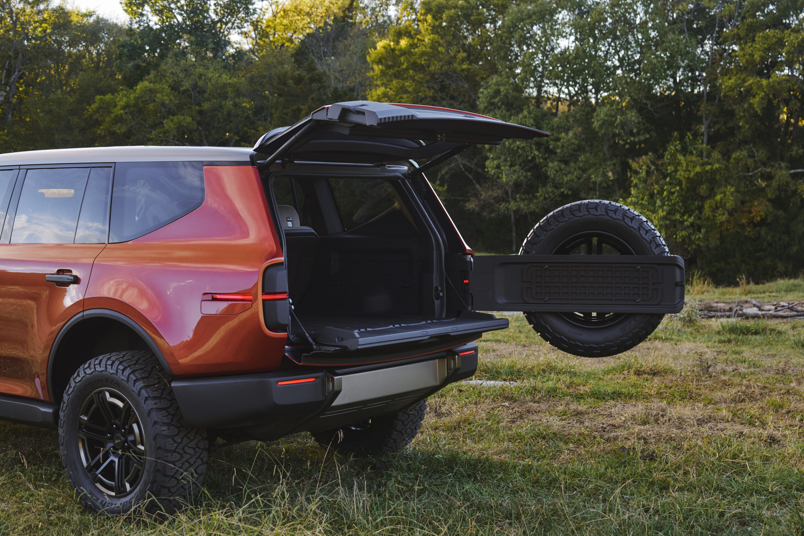 Scout Motors Unveils 2027 Terra Pickup and Traveler SUV - Hagerty Media