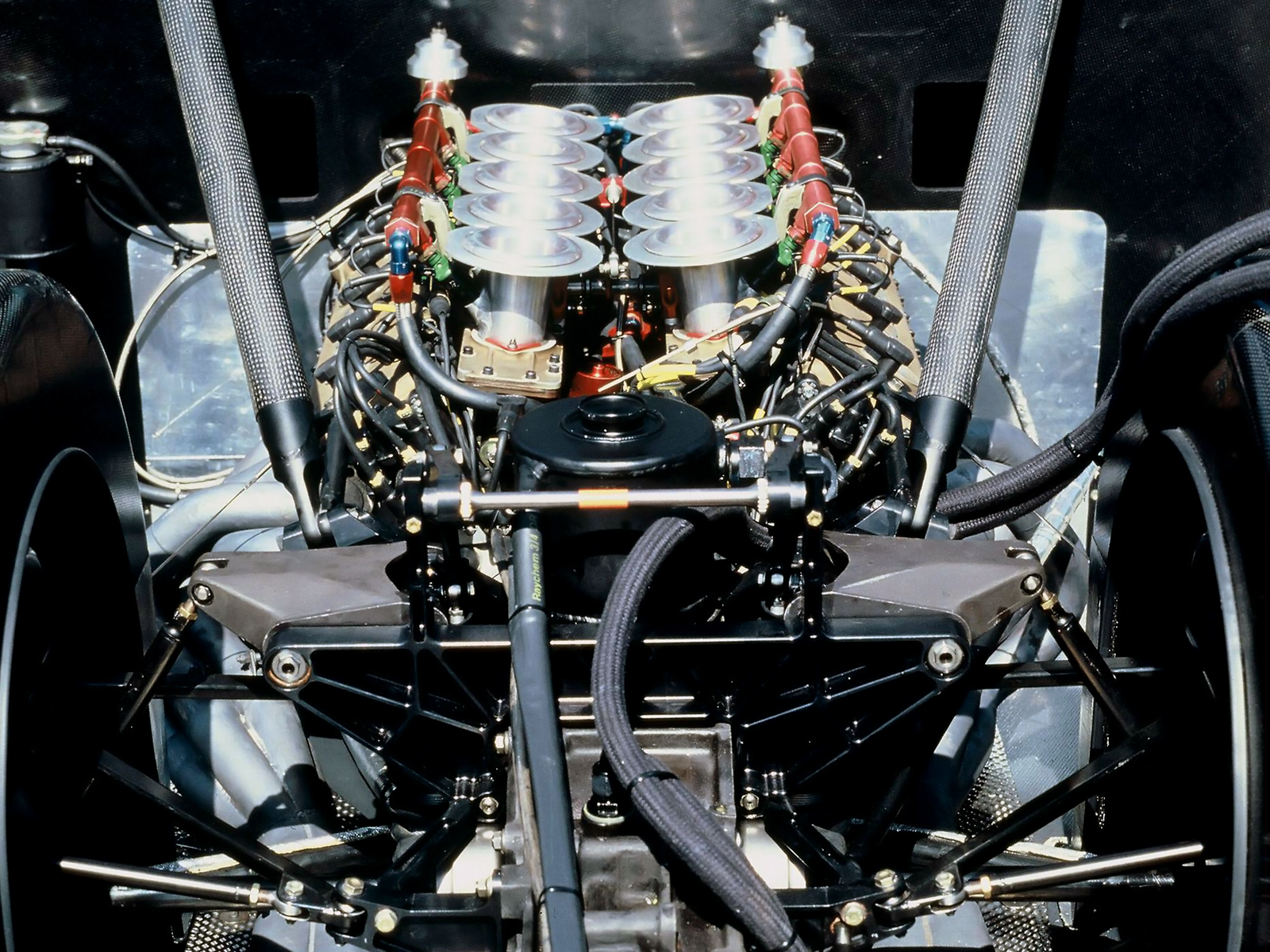 Do you remember the Alfa Romeo 164 ProCar? - Hagerty Media