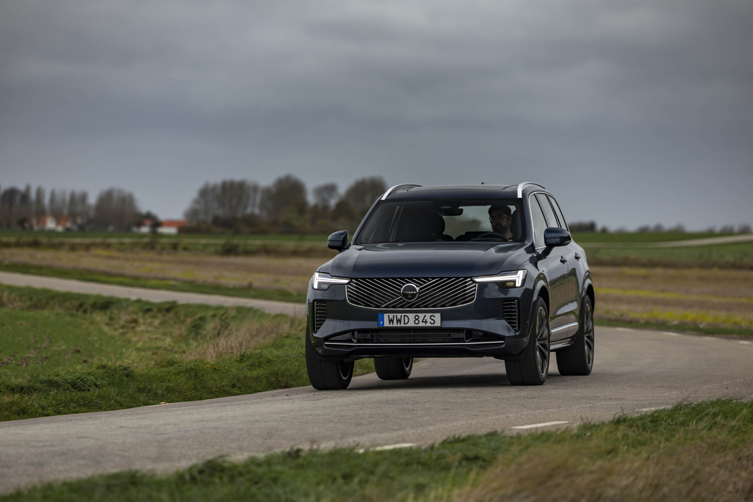 2025.5 Volvo XC90: Scandinavian Light in the Dark - Hagerty Media