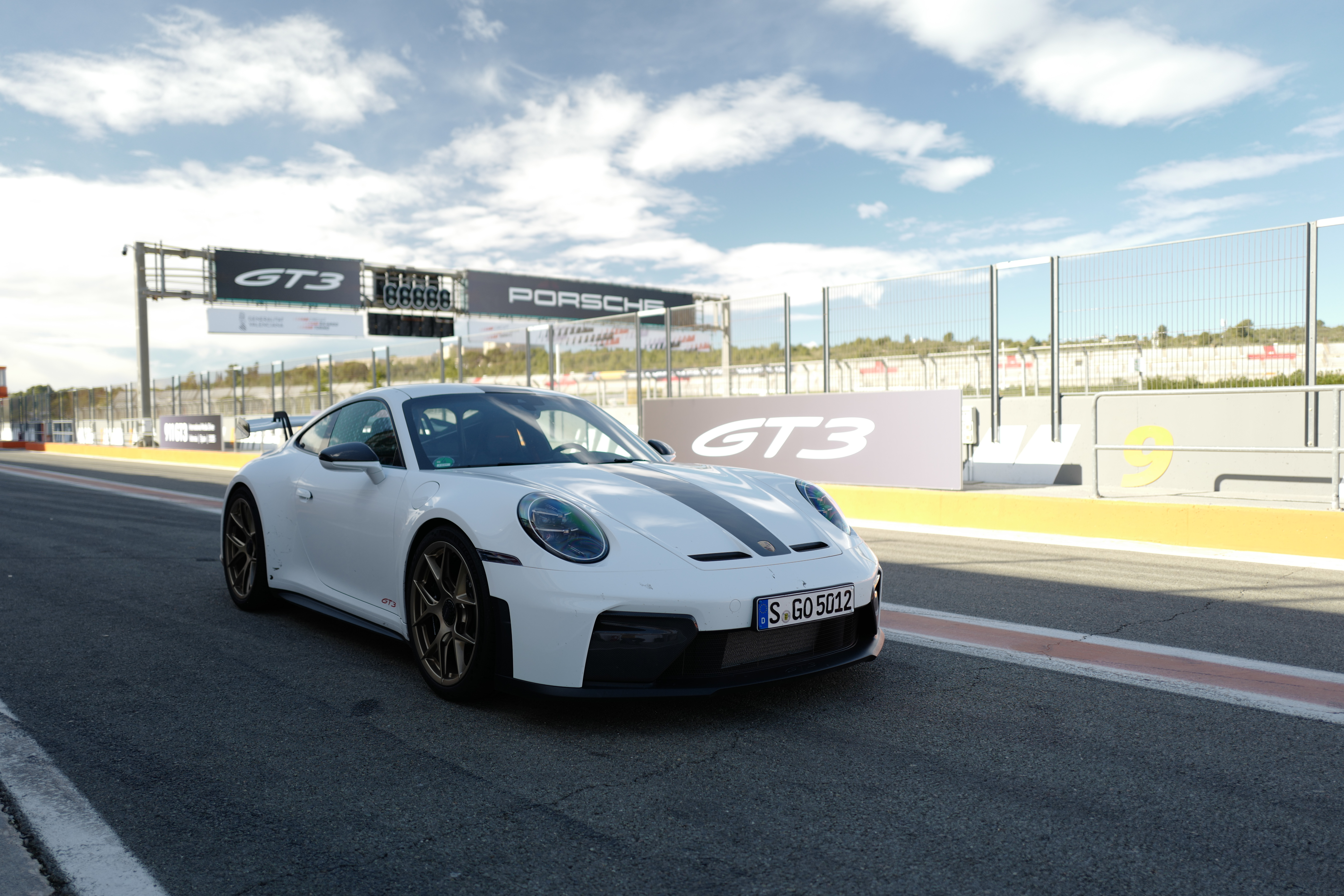 The Driver’s Seat: Henry Catchpole on the Latest Porsche 911 GT3 ...