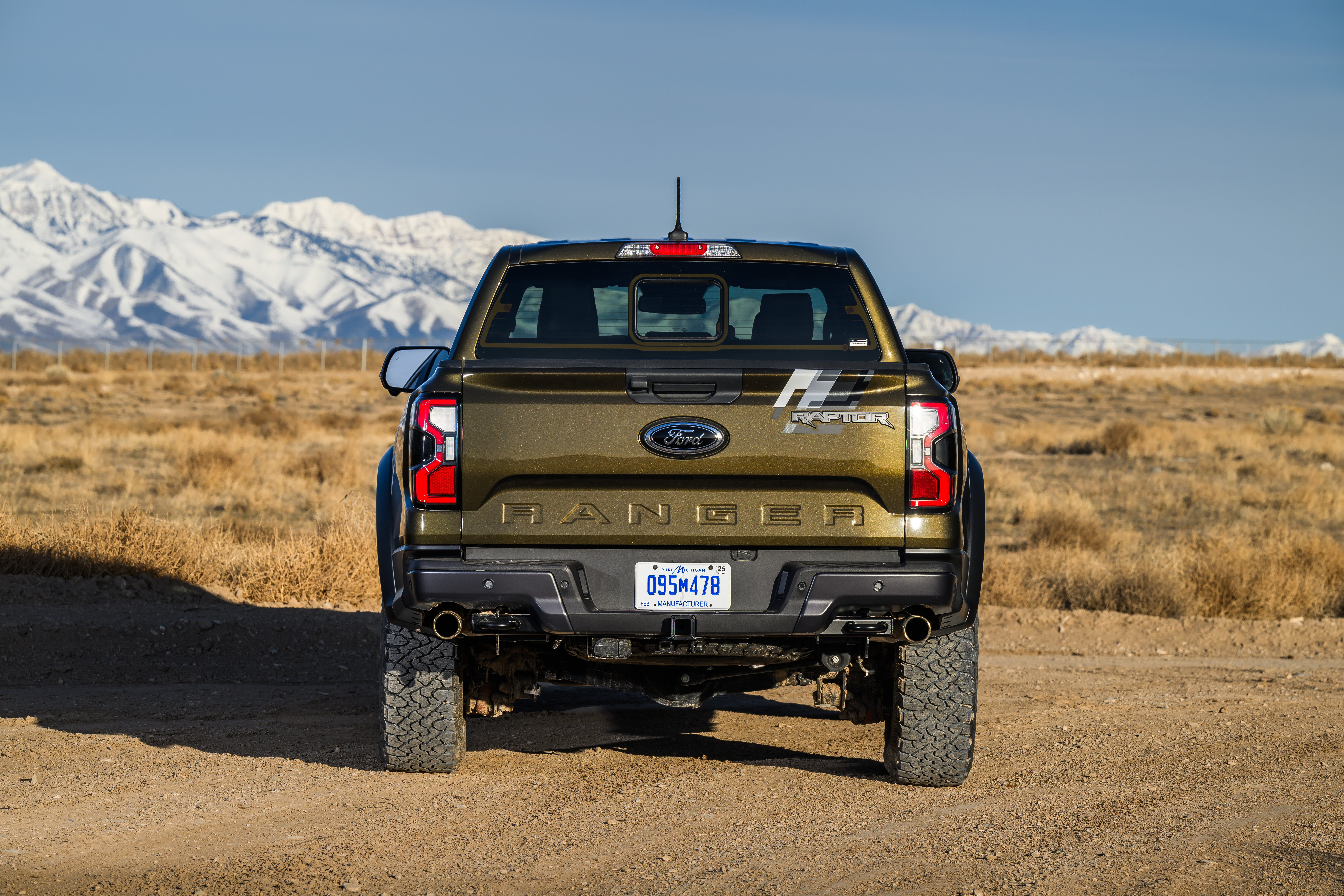 2024 Ford Ranger Raptor: Everything You Want in a Pickup, and Less ...