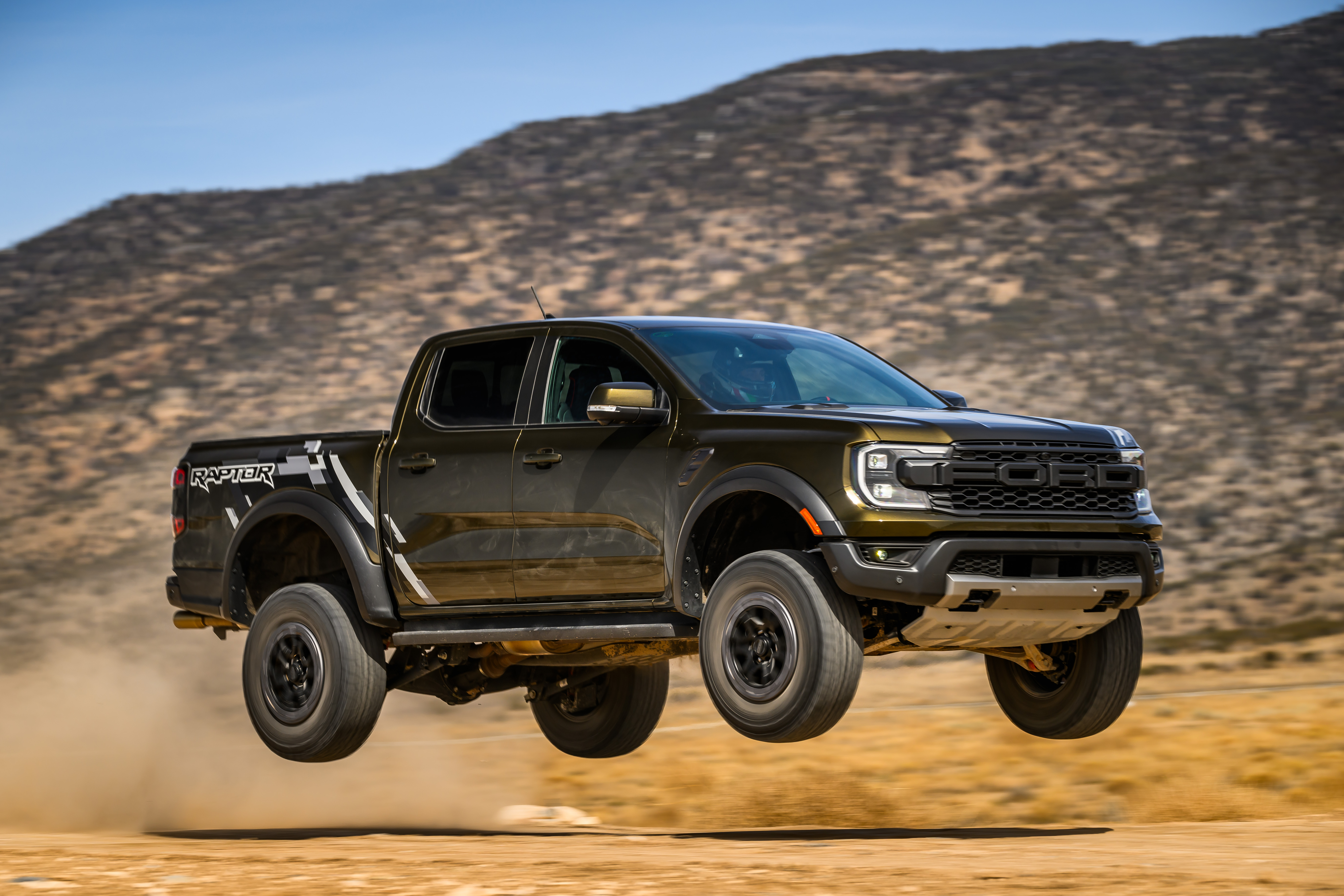 2024 Ford Ranger Raptor: Everything You Want in a Pickup, and Less ...